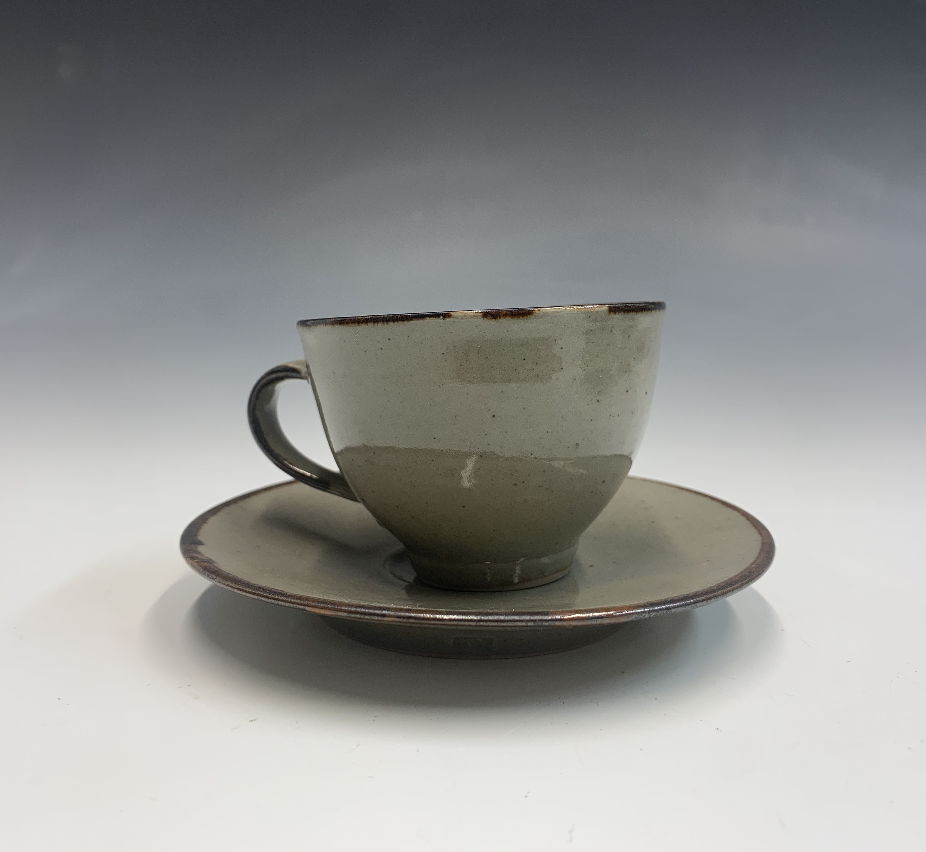 Lot 929 - A Colin Kellam studio pottery vase, with