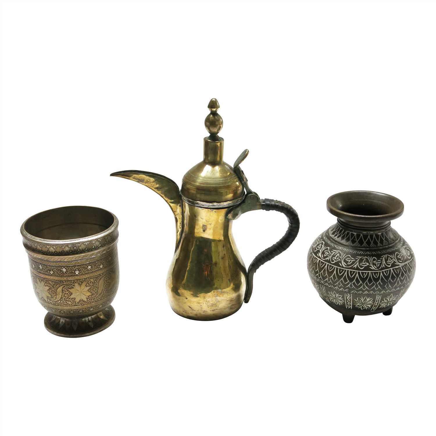 Lot 714 - An early 20th century brass dallah pot,