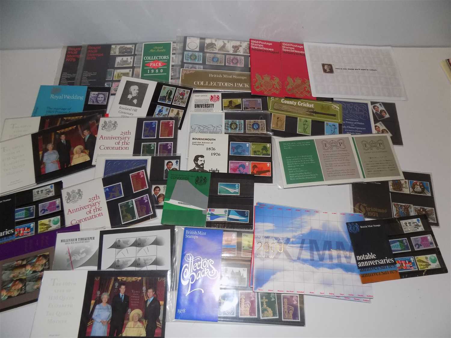 Lot 95 - Presentation packs including 1970's year