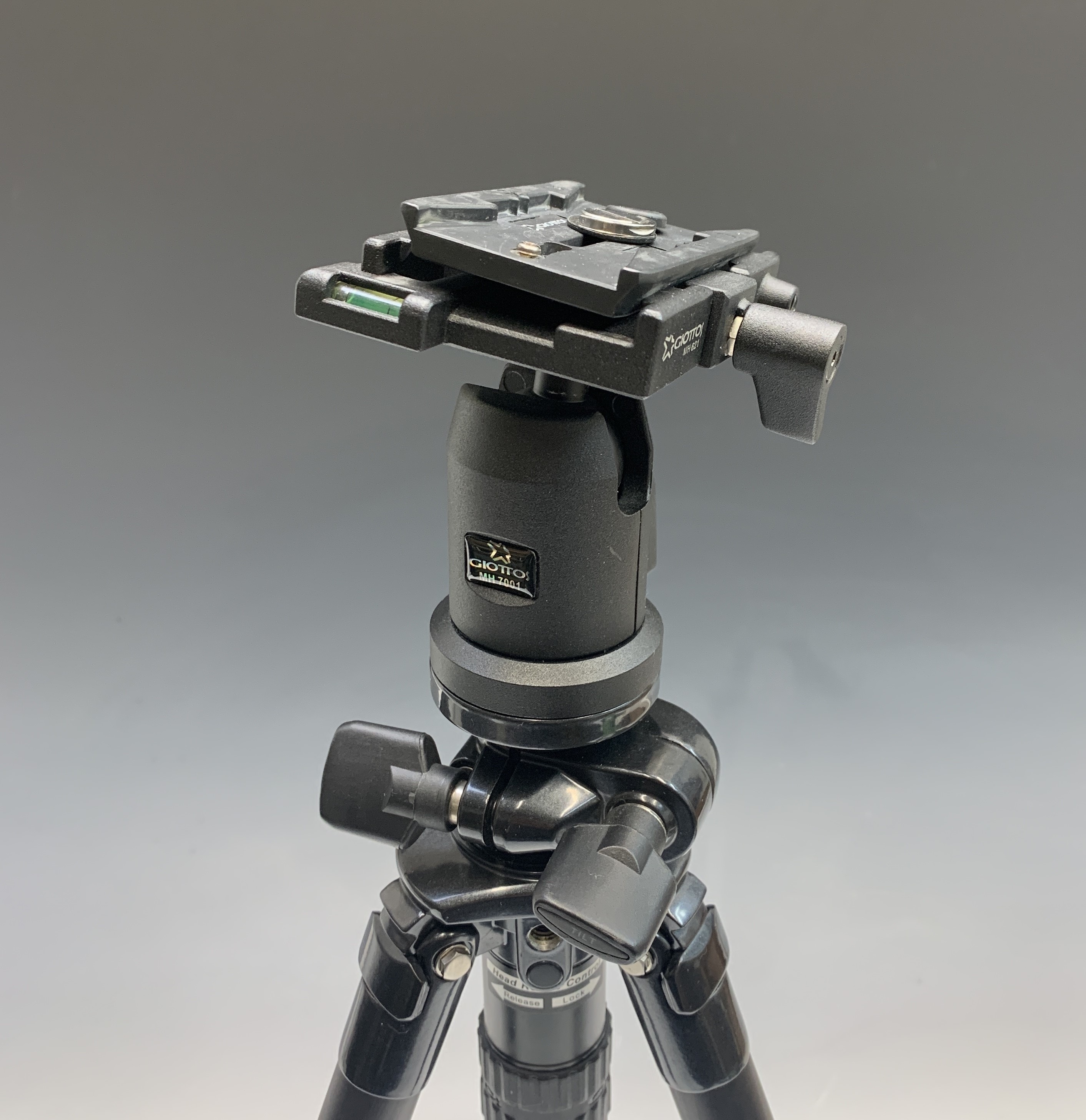 Lot 611 - A Carl Zeiss Diascope 85 T*FL, a Zeiss DC4