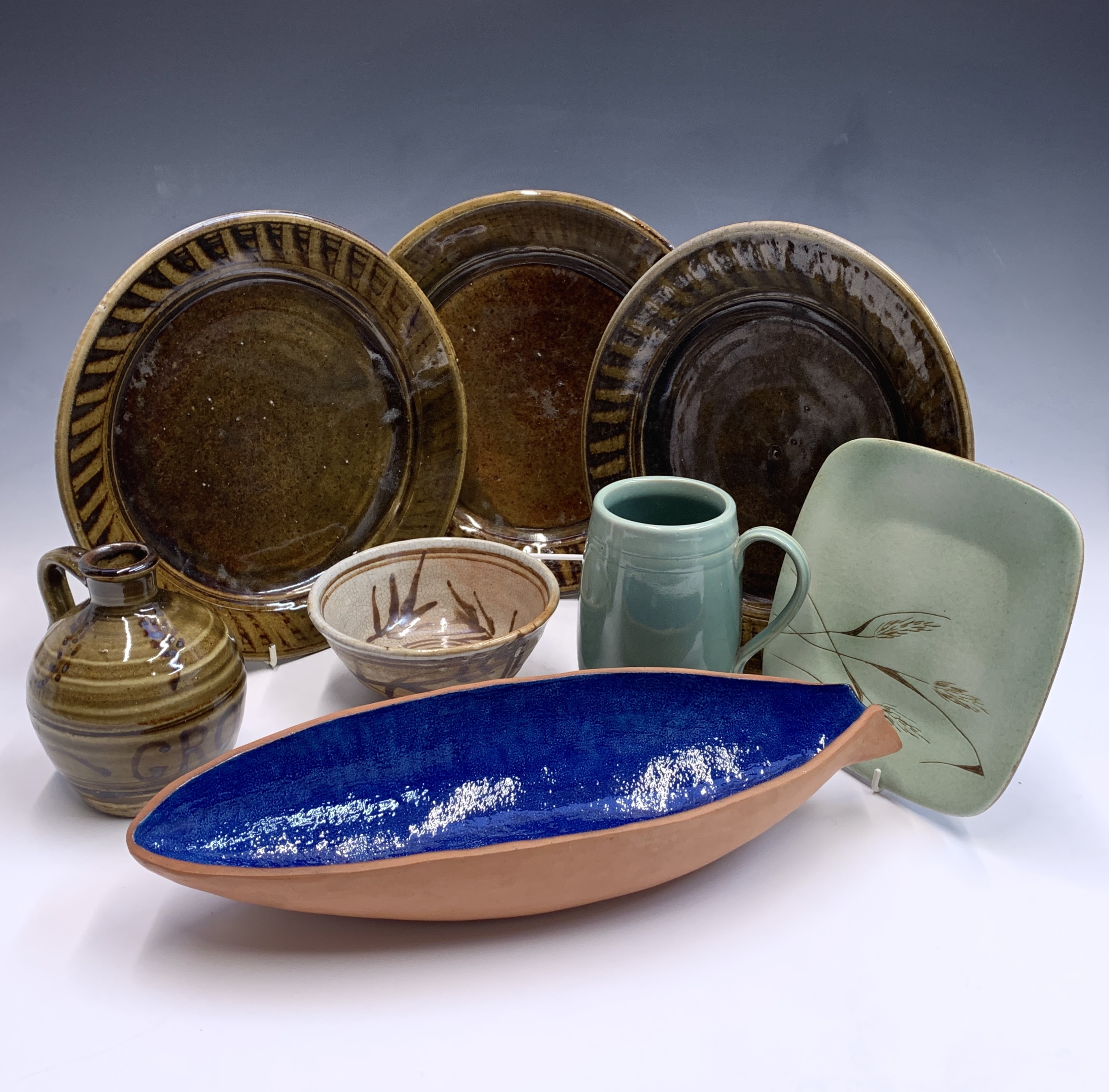Lot 901 - Wenford Bridge Pottery: three Ara Cardew