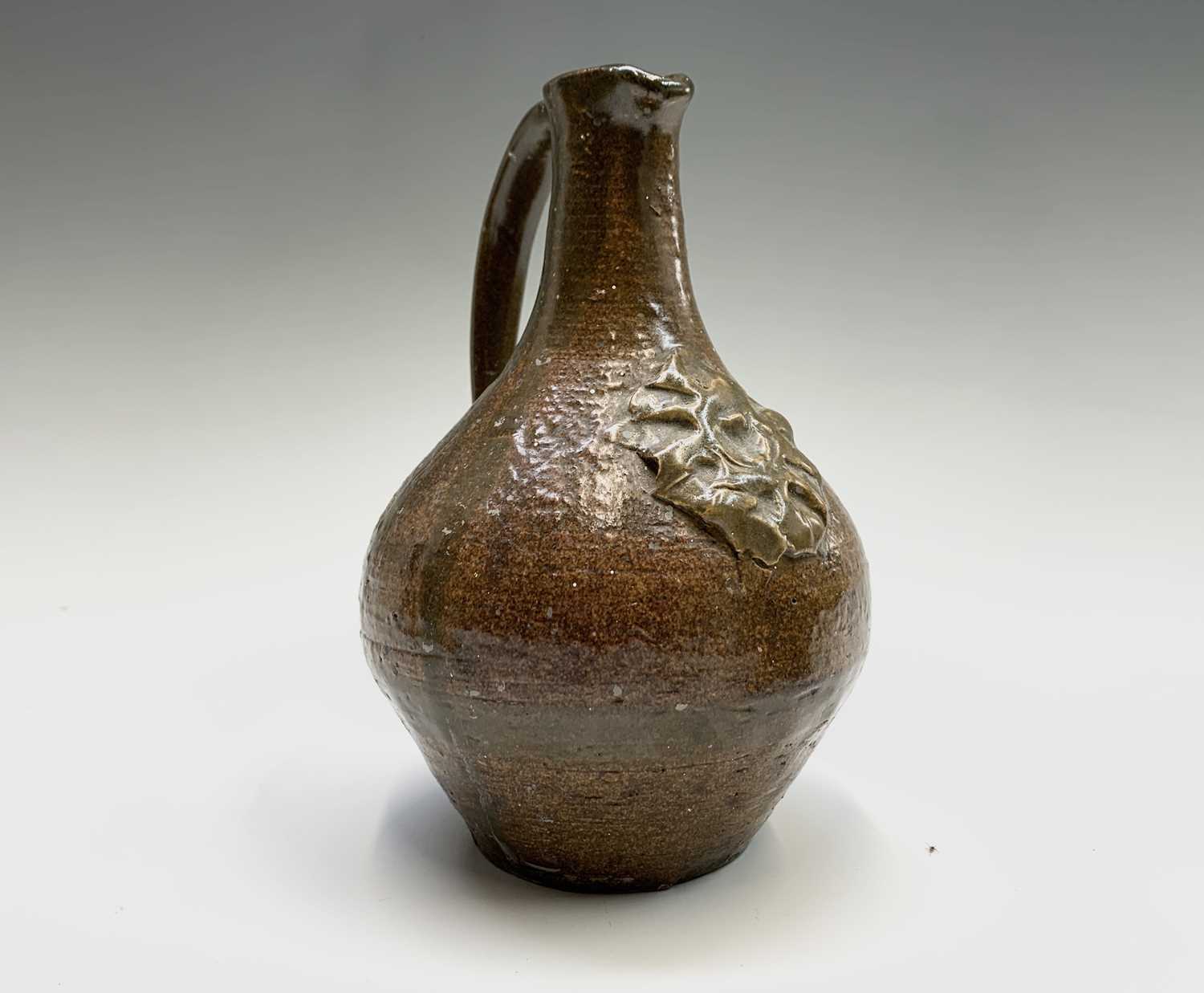 Lot 1056 - An Alan Frewin studio pottery vase, slip