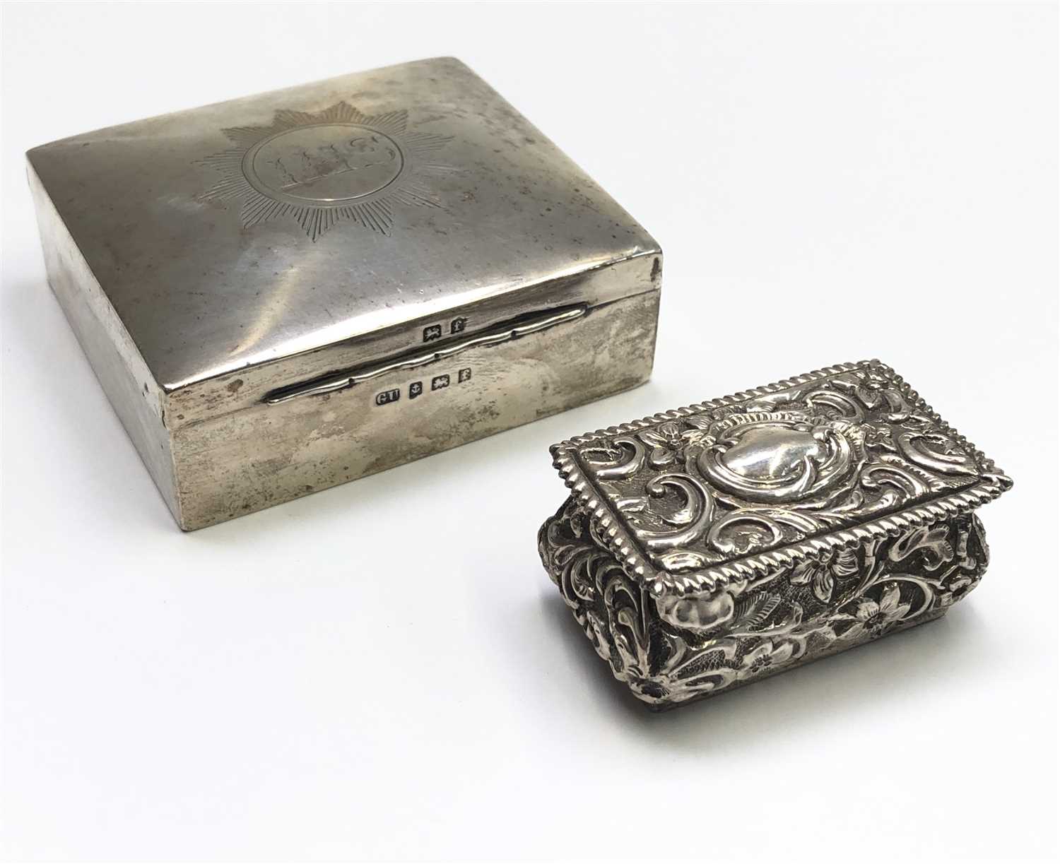 Lot 2189 - A plain silver Edwardian wafer box