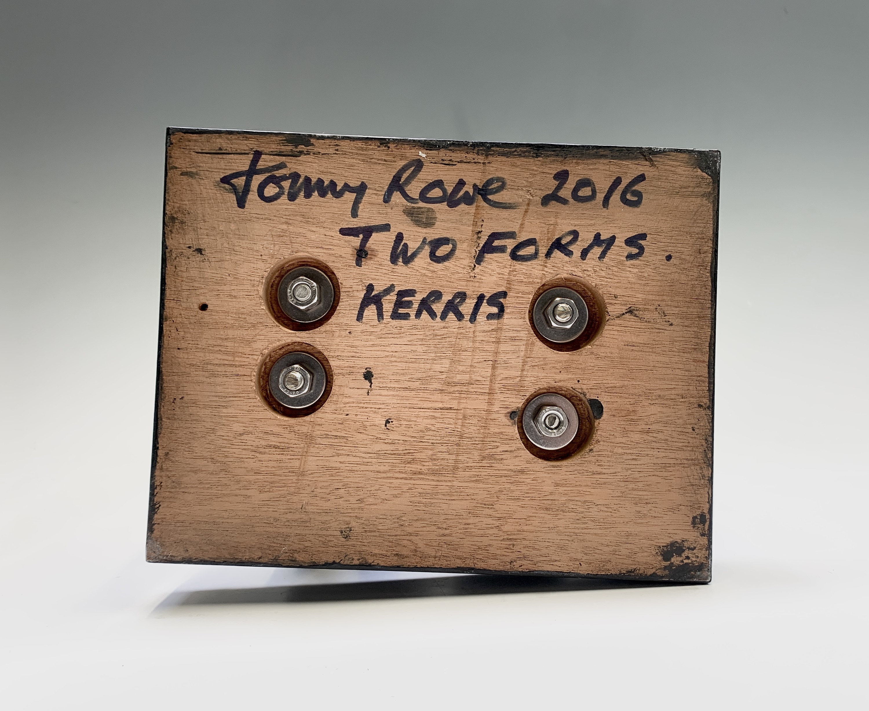 Lot 104 - Tommy ROWE (1941) Two Forms Slate sculpture