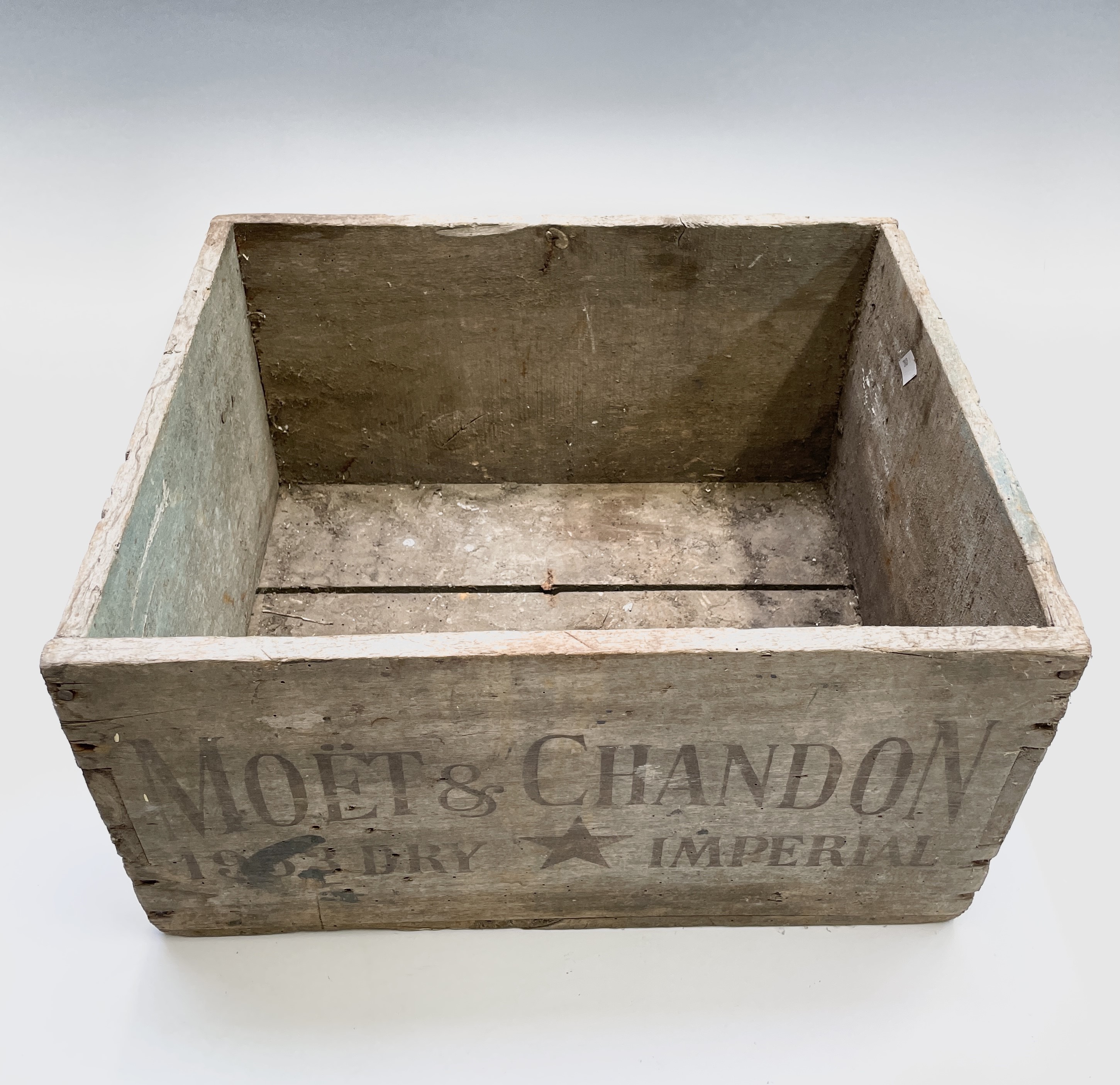Lot 267 - A 1953 Moet & Chandon wooden box or crate,