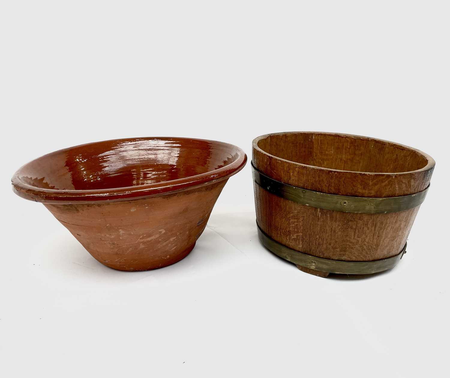 Lot 346 - A stoneware pancheon, diameter 48cm and a