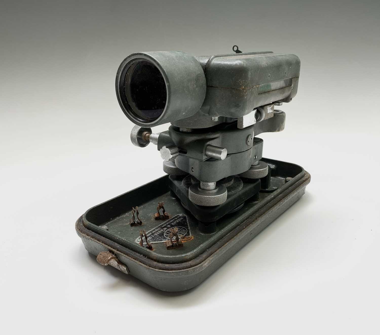 Lot 504 - A Hilger & Watts surveyors level, mid 20th