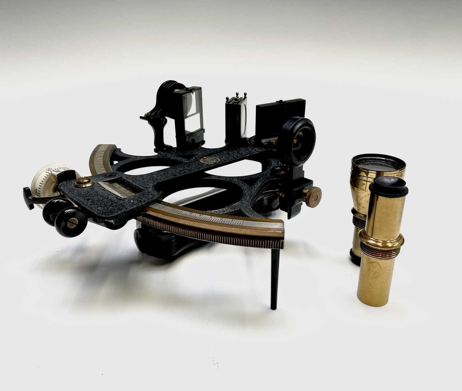 Lot 551 - A Kelvin Hughes sextant, the Husun, named H