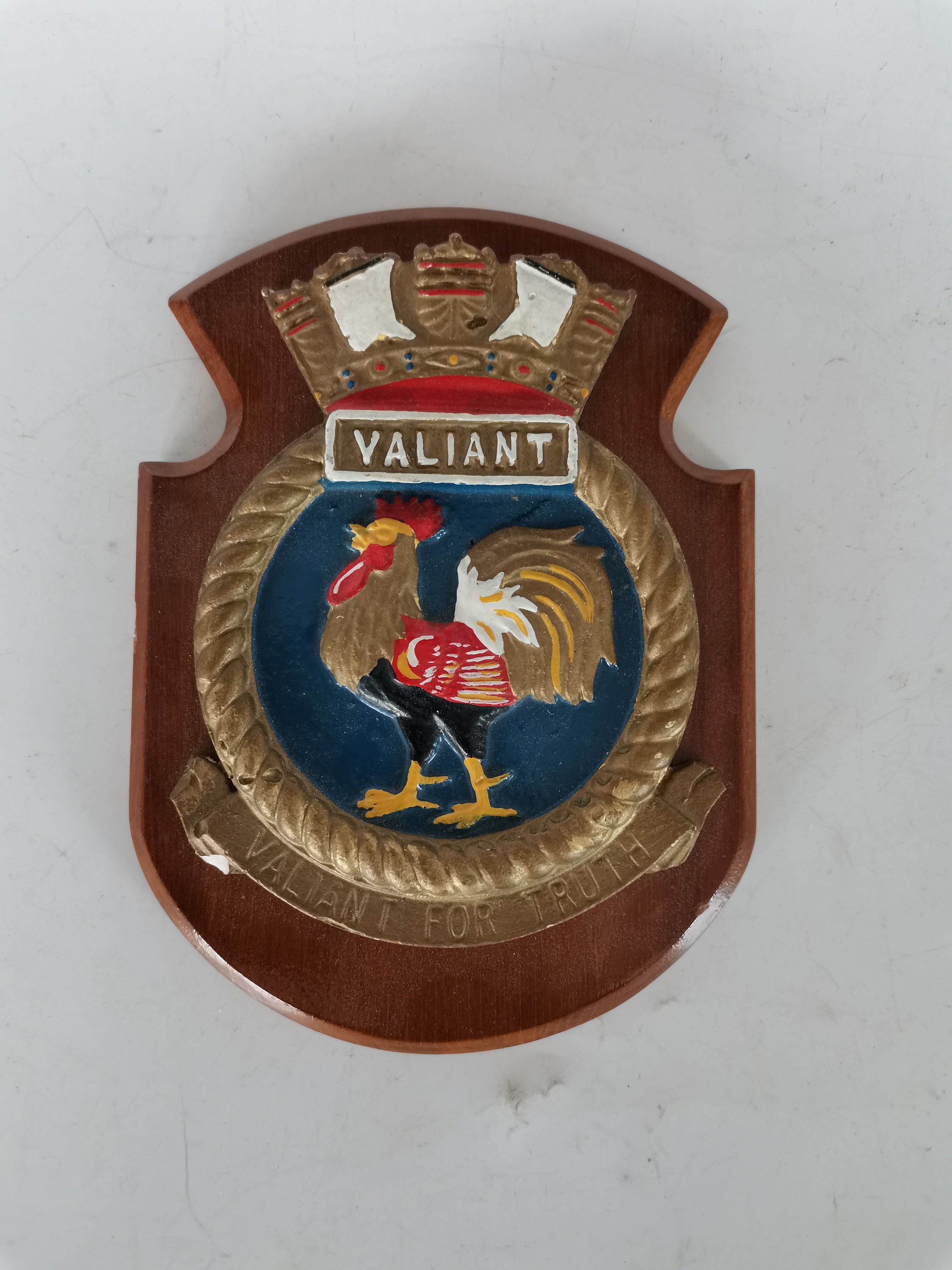 Lot 48 - A HMS Valiant 'Valiant For Truth' crest