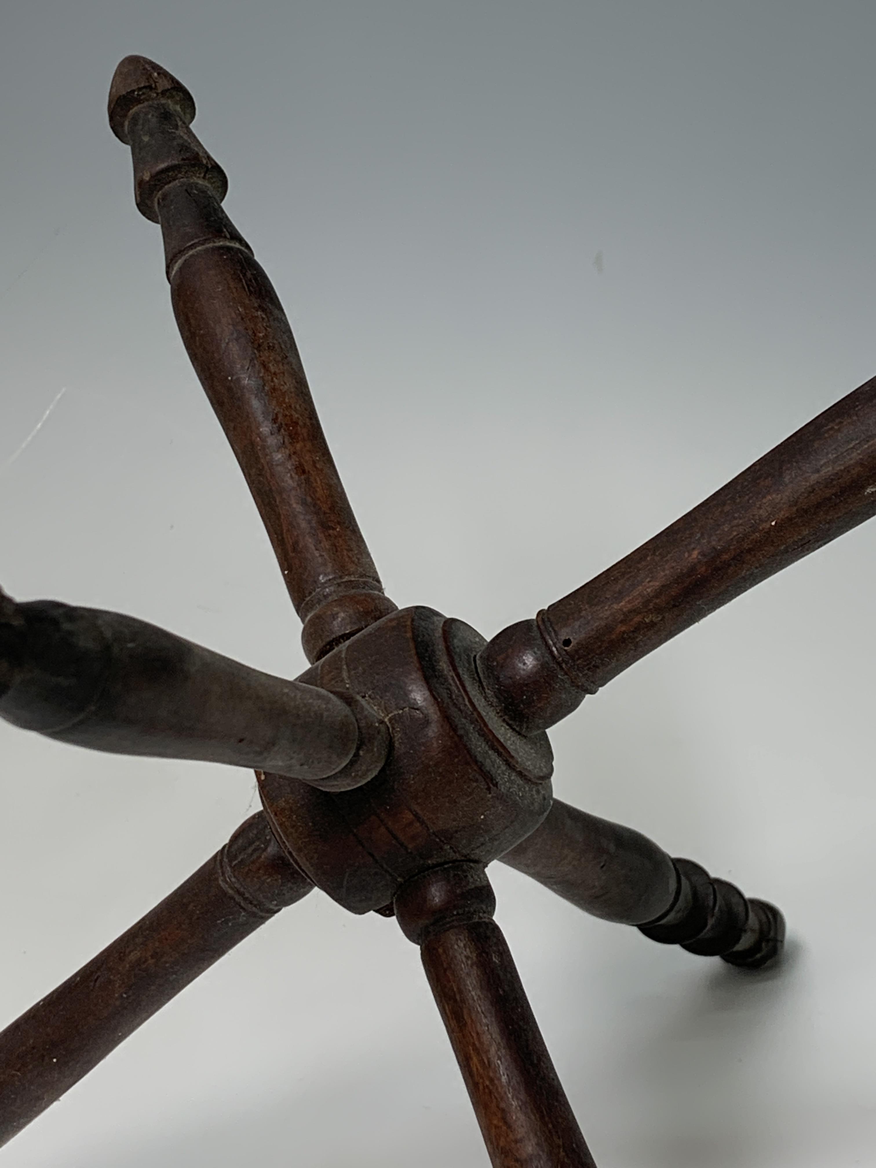 Lot 231 - A Victorian mahogany cat or plate stand,