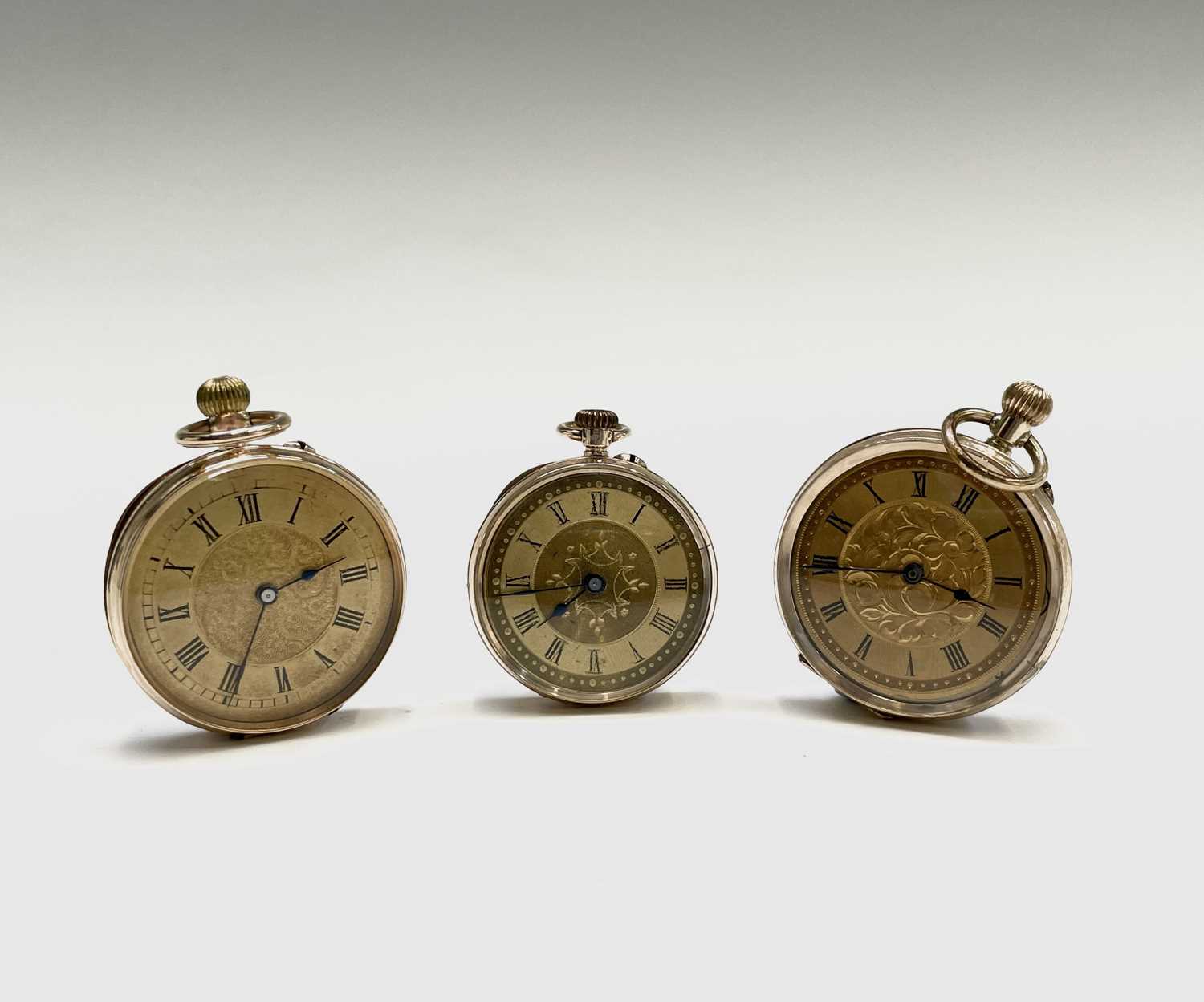 Lot 291 - Three 9ct gold cased keyless watches each