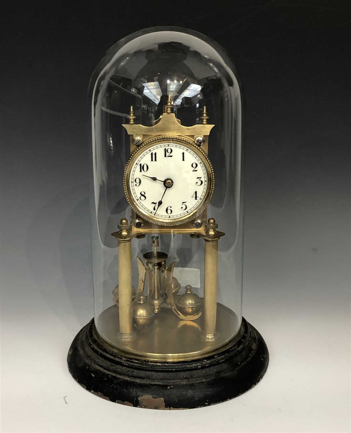 Lot 3036 - An early 20th Century Anniversary clock,