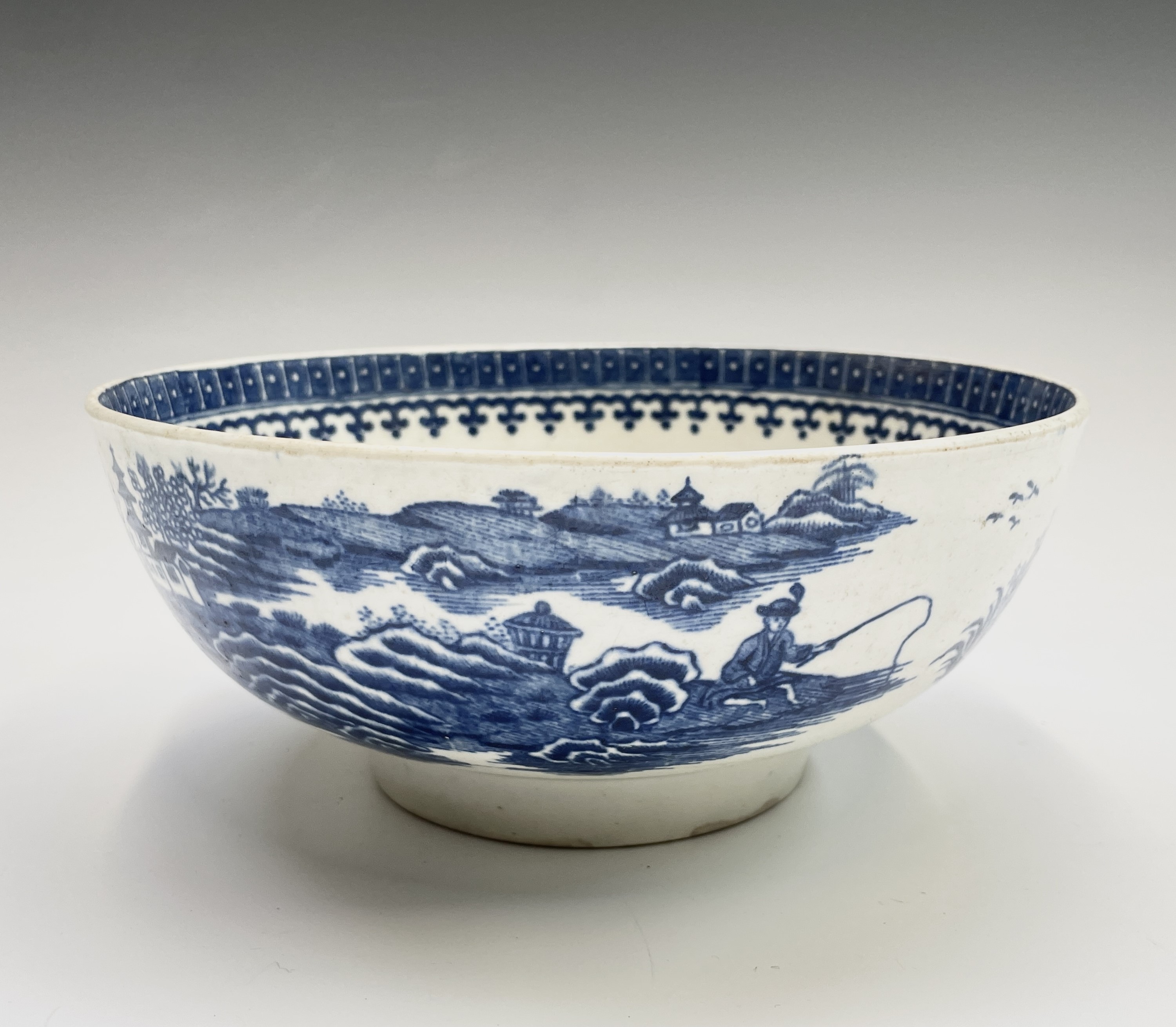 Lot 888 - A Caughley blue and white porcelain bowl,