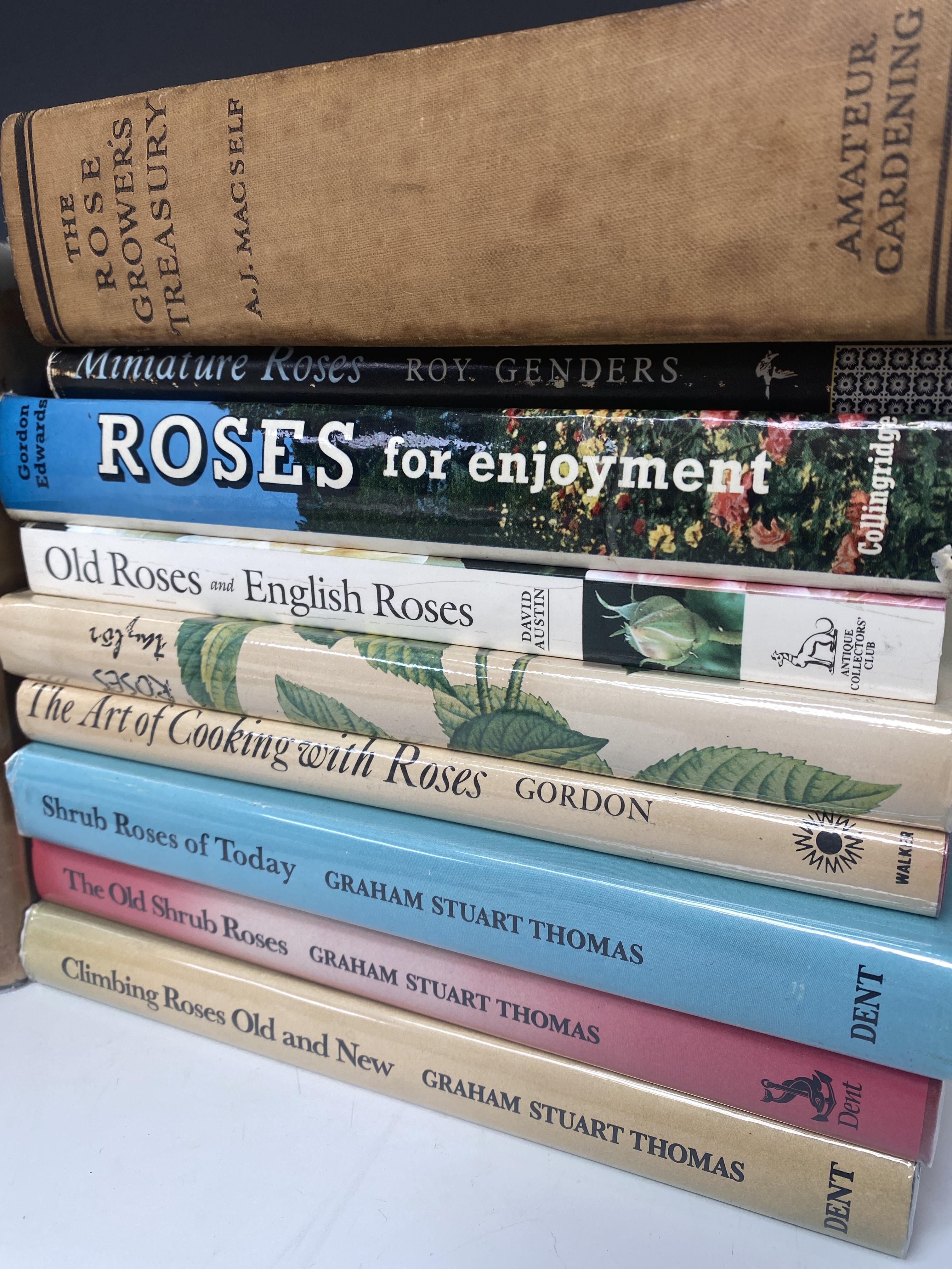 Lot 544 - GRAHAM STUART THOMAS. 'The Old Shrub Roses.'