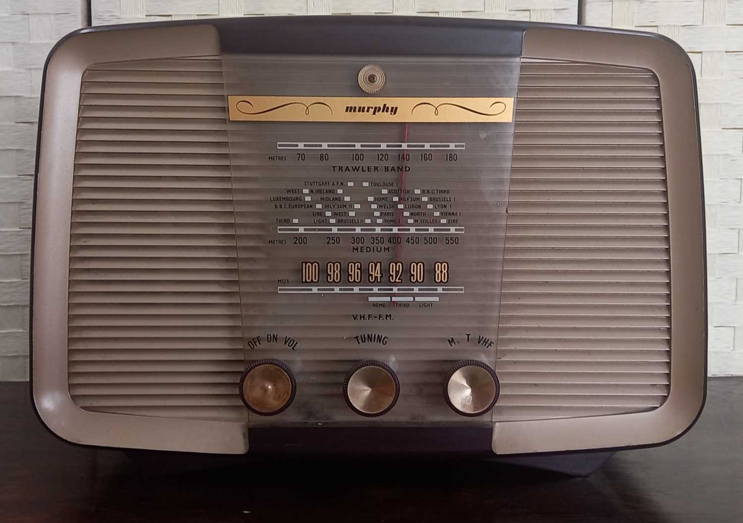 Lot 123 - A 1950's Murphy A362 Valve radio.
