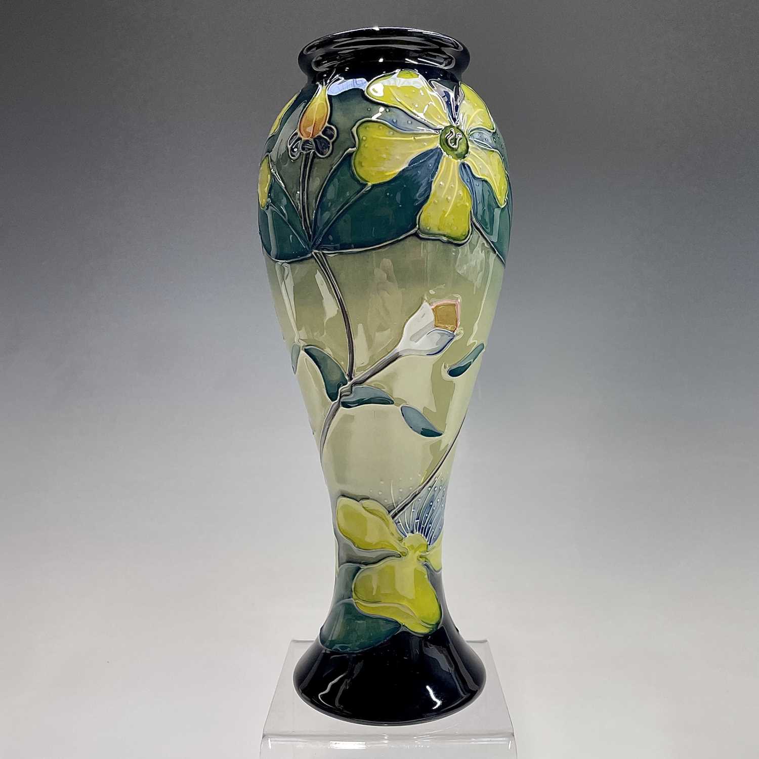 Lot 824 - A Moorcroft 'Hypericum' pattern vase,