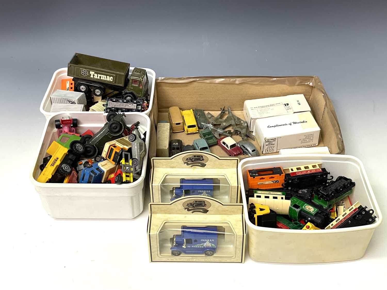 Lot 662 - Diecast Motor Vehicles / Matchbox Railway