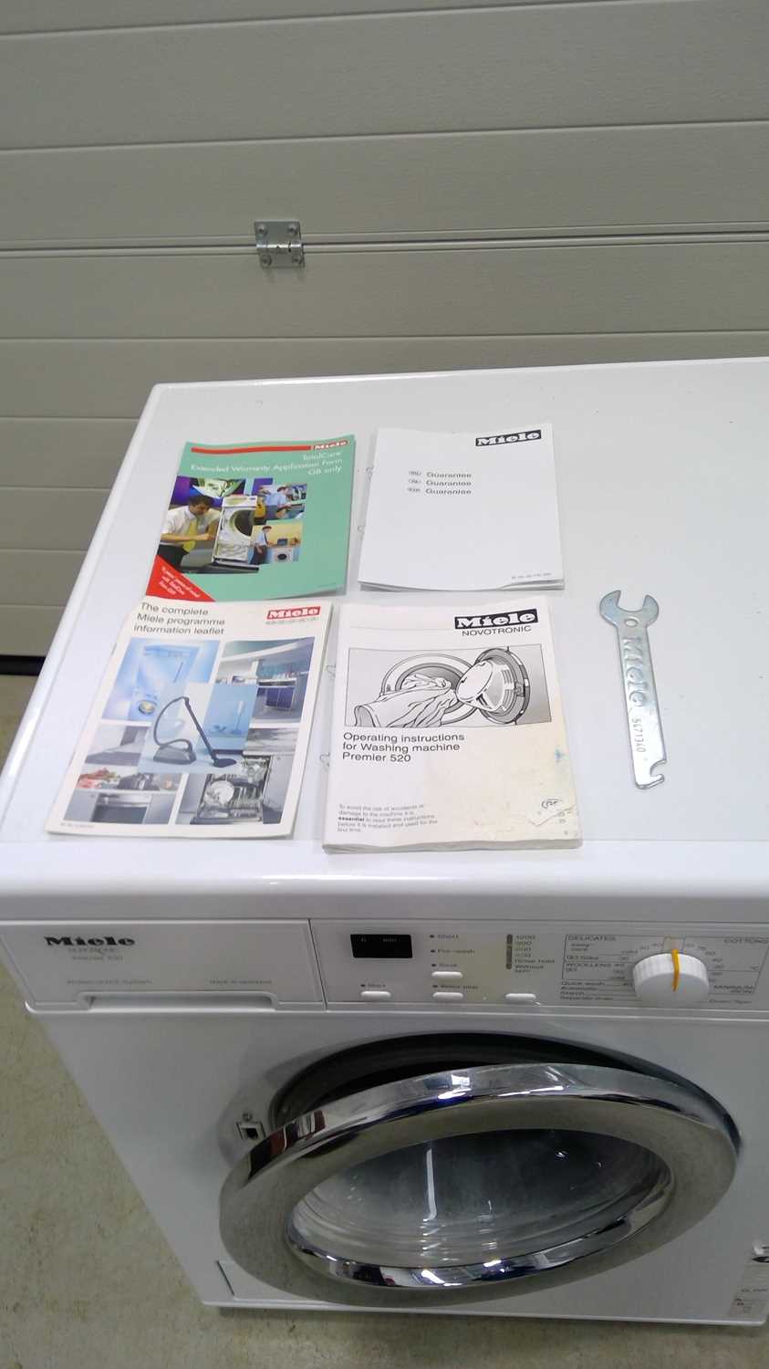 Lot 183 - MIELE NOVOTRONIC Premier 520 Washing Machine,