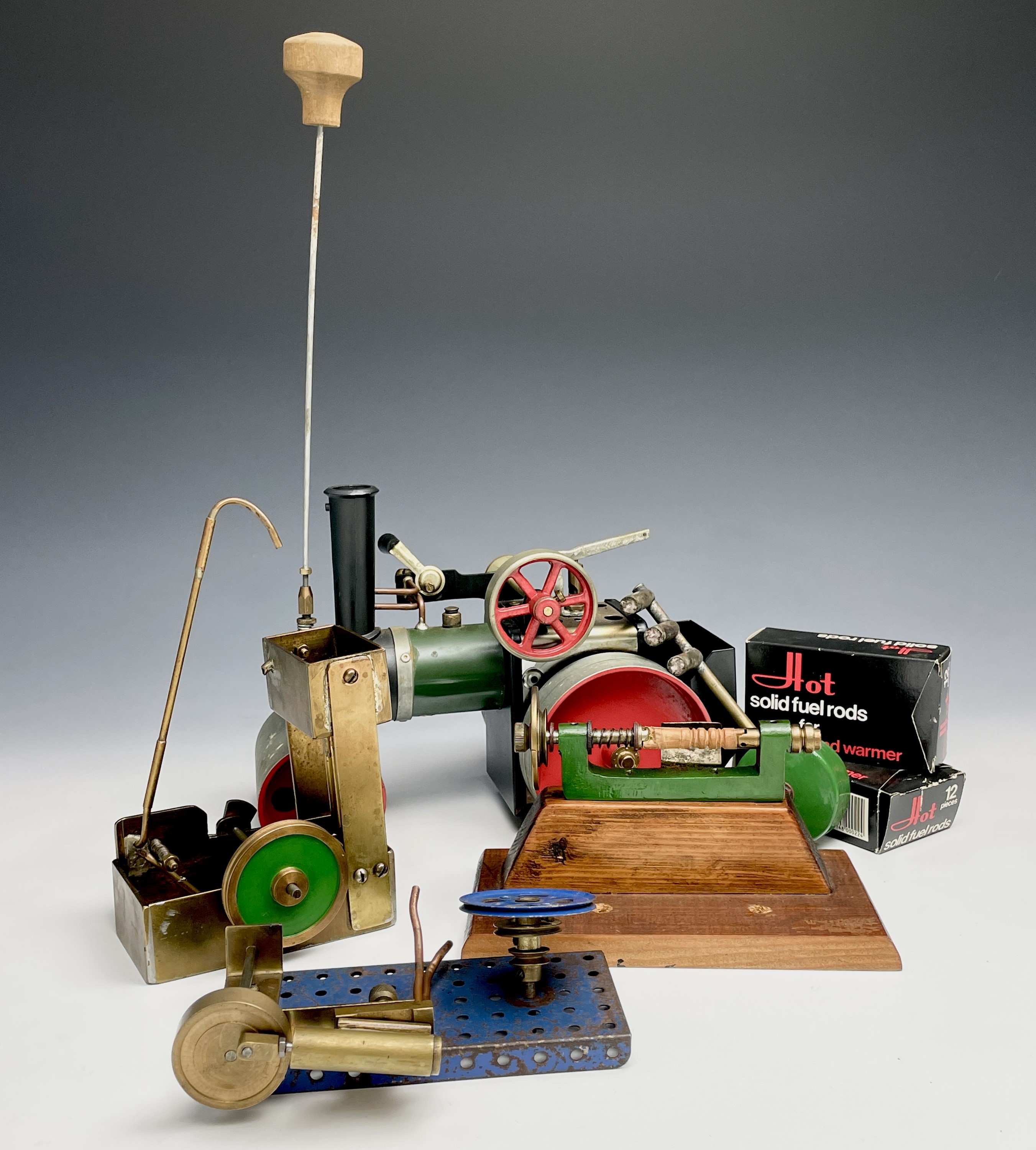 Lot 283 - A Mamod SR1a model steam roller, length 24cm,