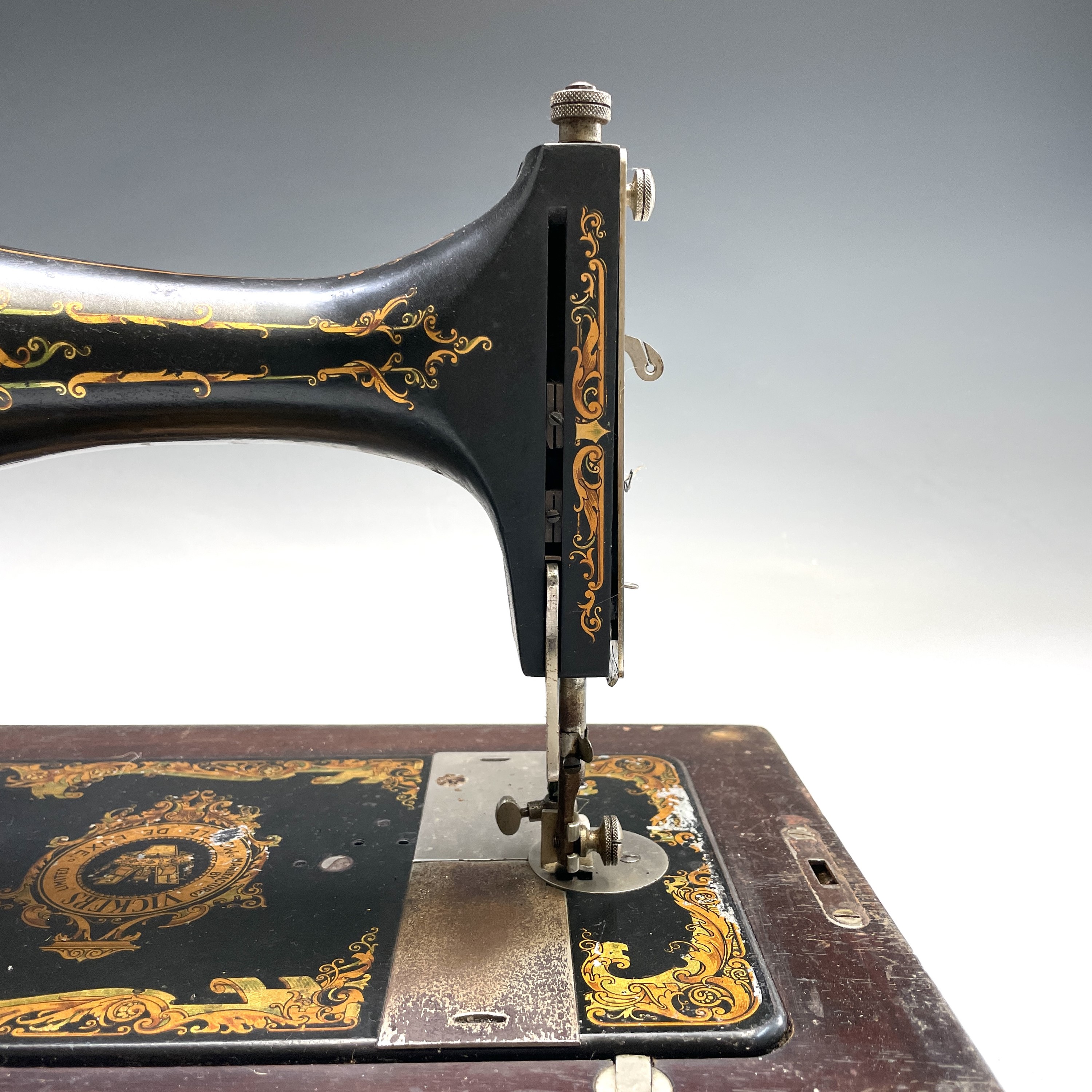 Lot 220 - A Vickers Modele de luxe sewing machine, in