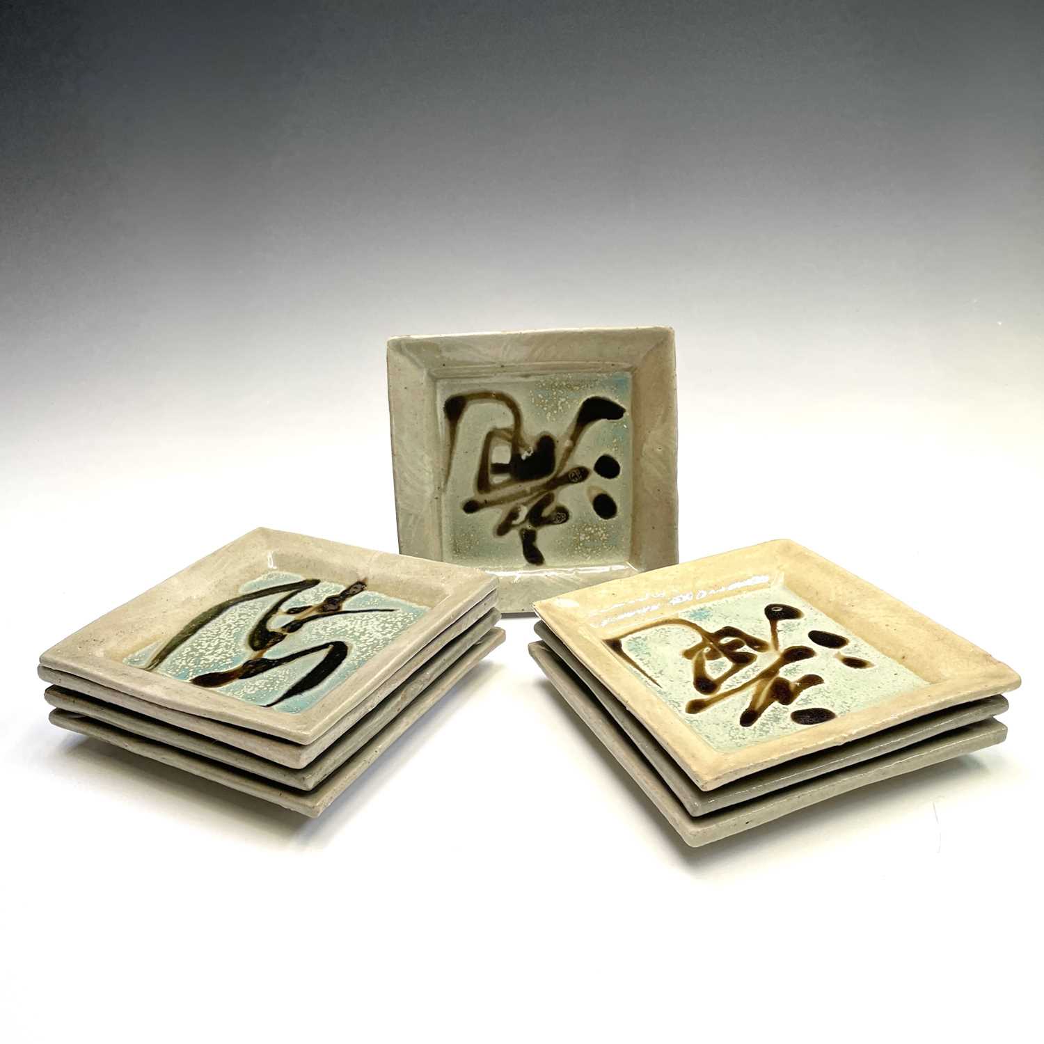 Lot 1036 - Glynn Hugo, A studio pottery bowl with a