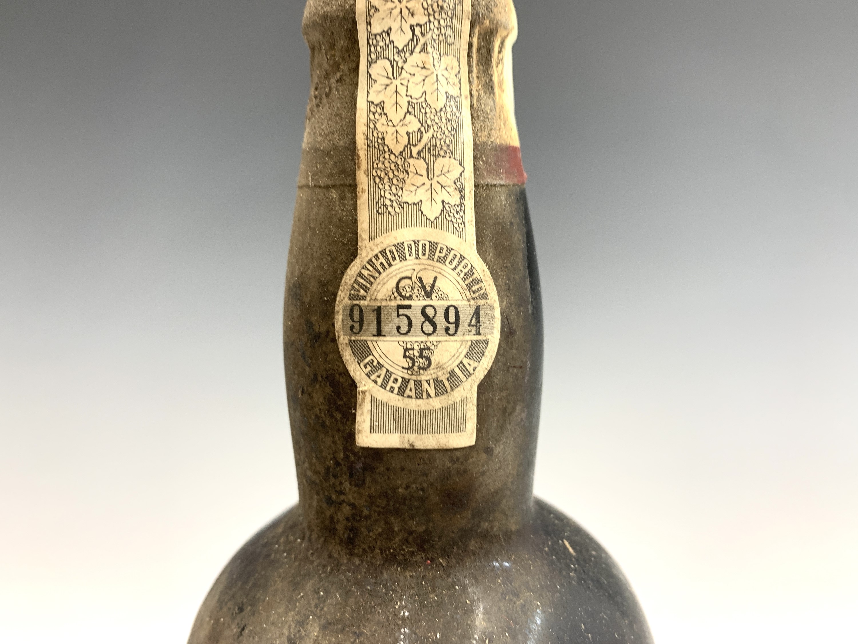 Lot 114 - A bottle of Hooper's 1929 vintage port.