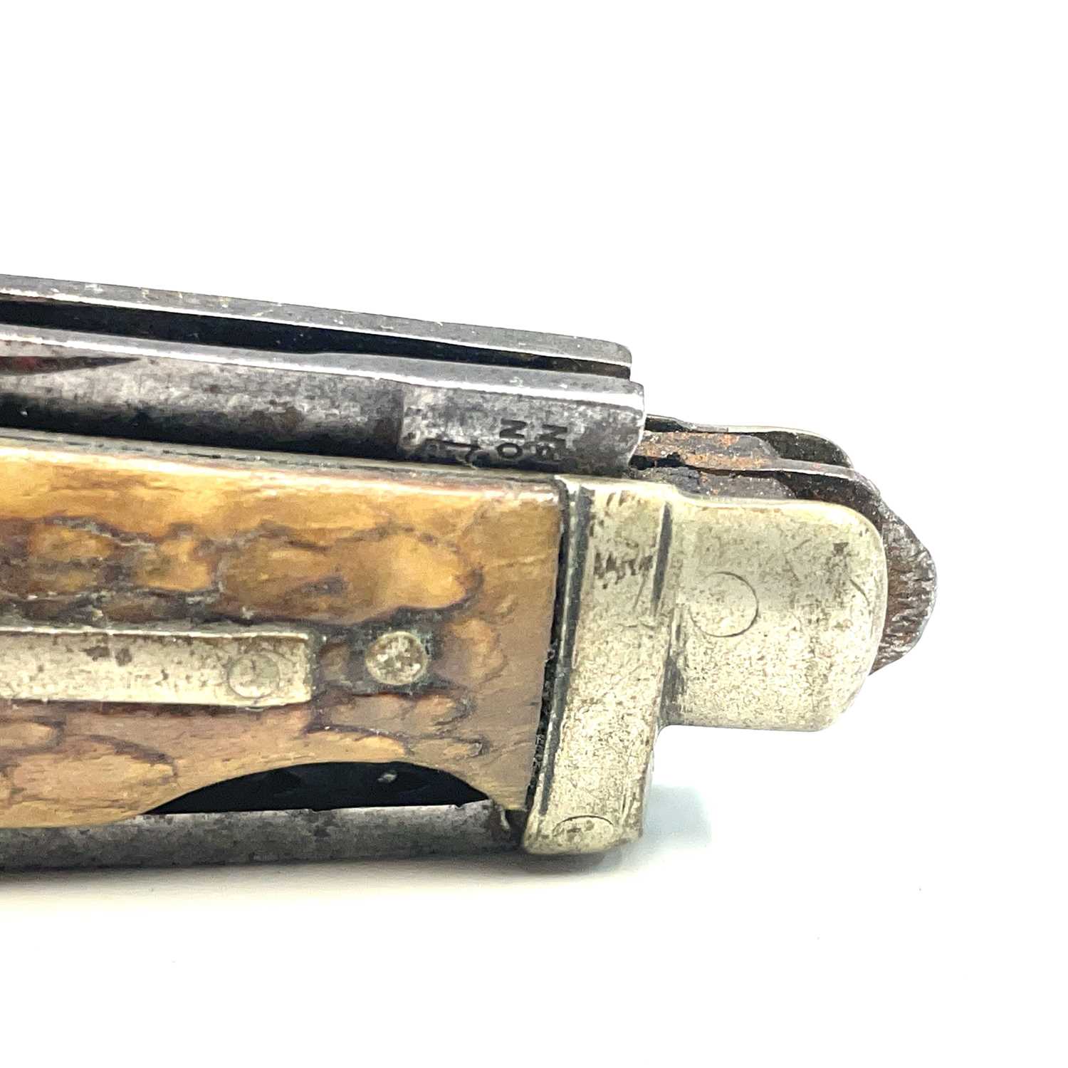 Lot 308 - A 19th century coachman's knife, with