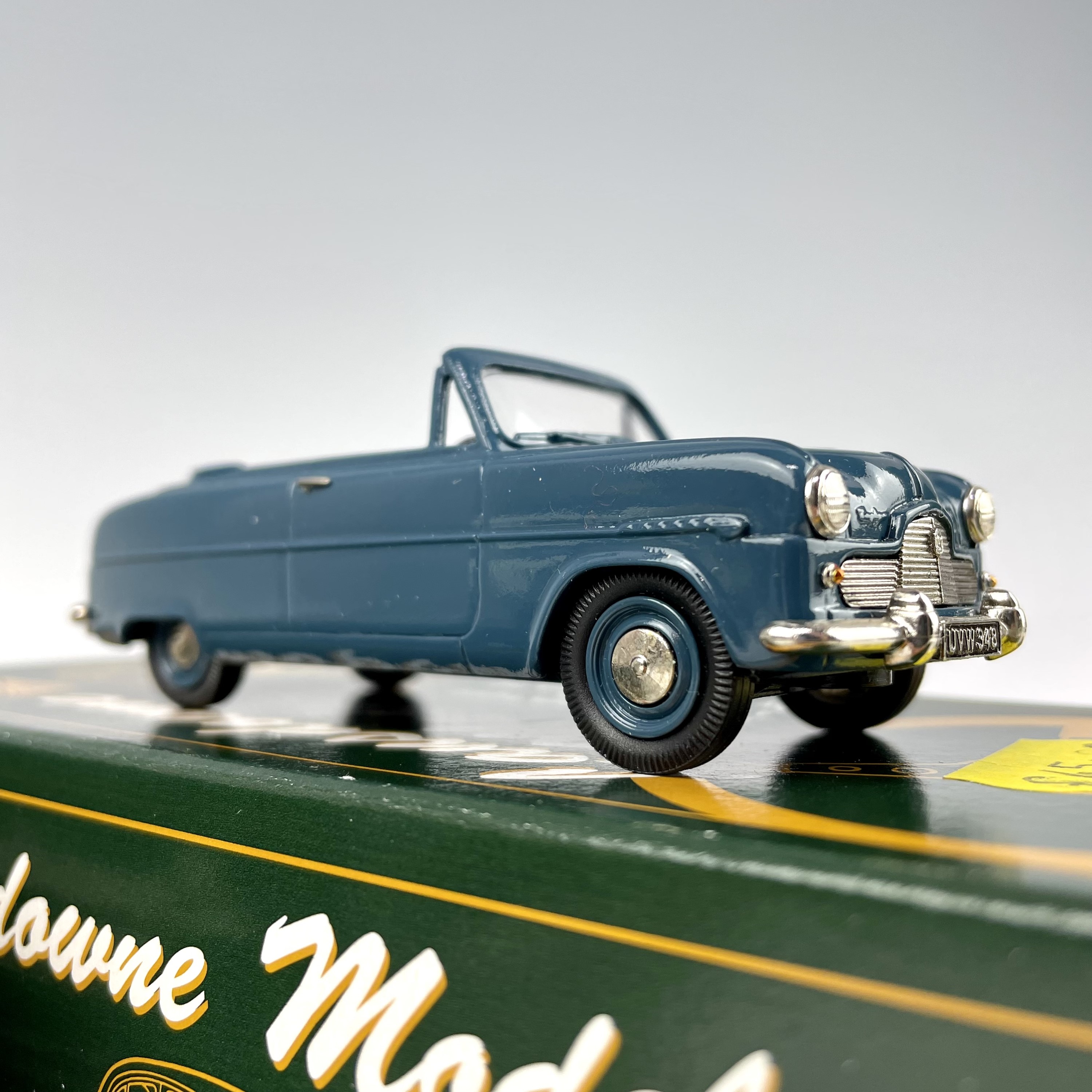 Lot 688 - Lansdowne Models 1:43 Scale. 1956 Ford