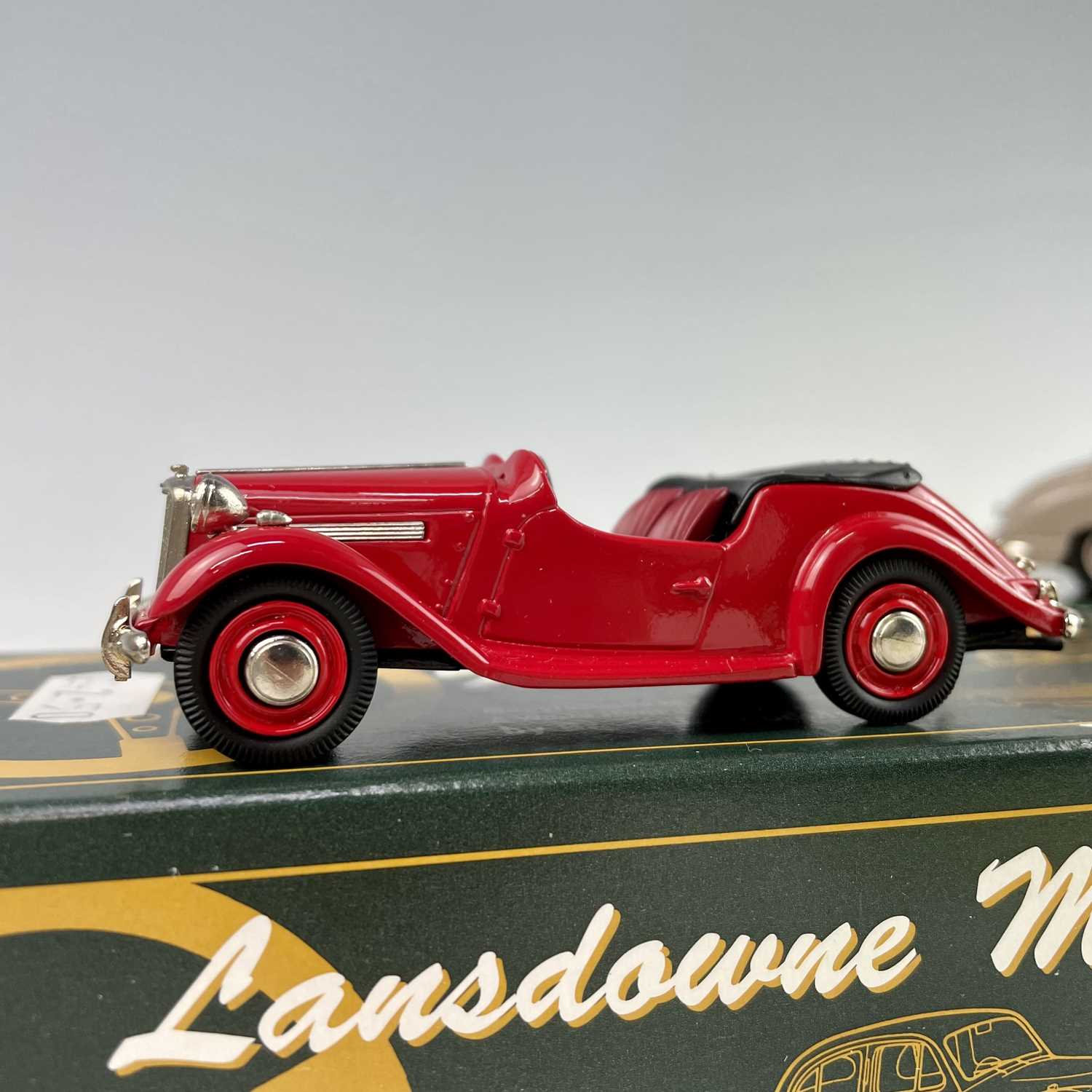 Lot 691 - Lansdowne Models 1:43 Scale. 1952 Singer SM