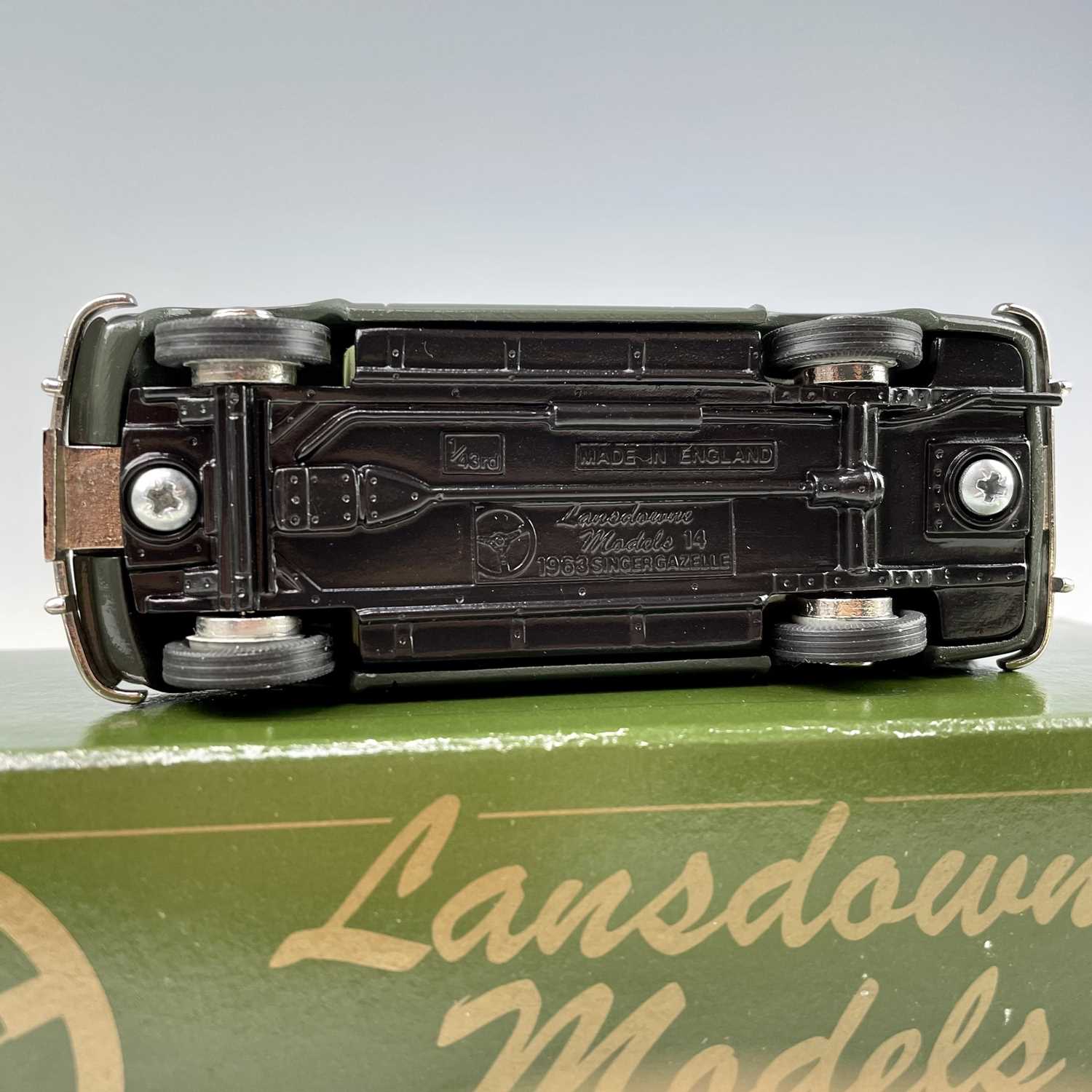 Lot 702 - Lansdowne Models 1:43 Scale. 1963 Singer