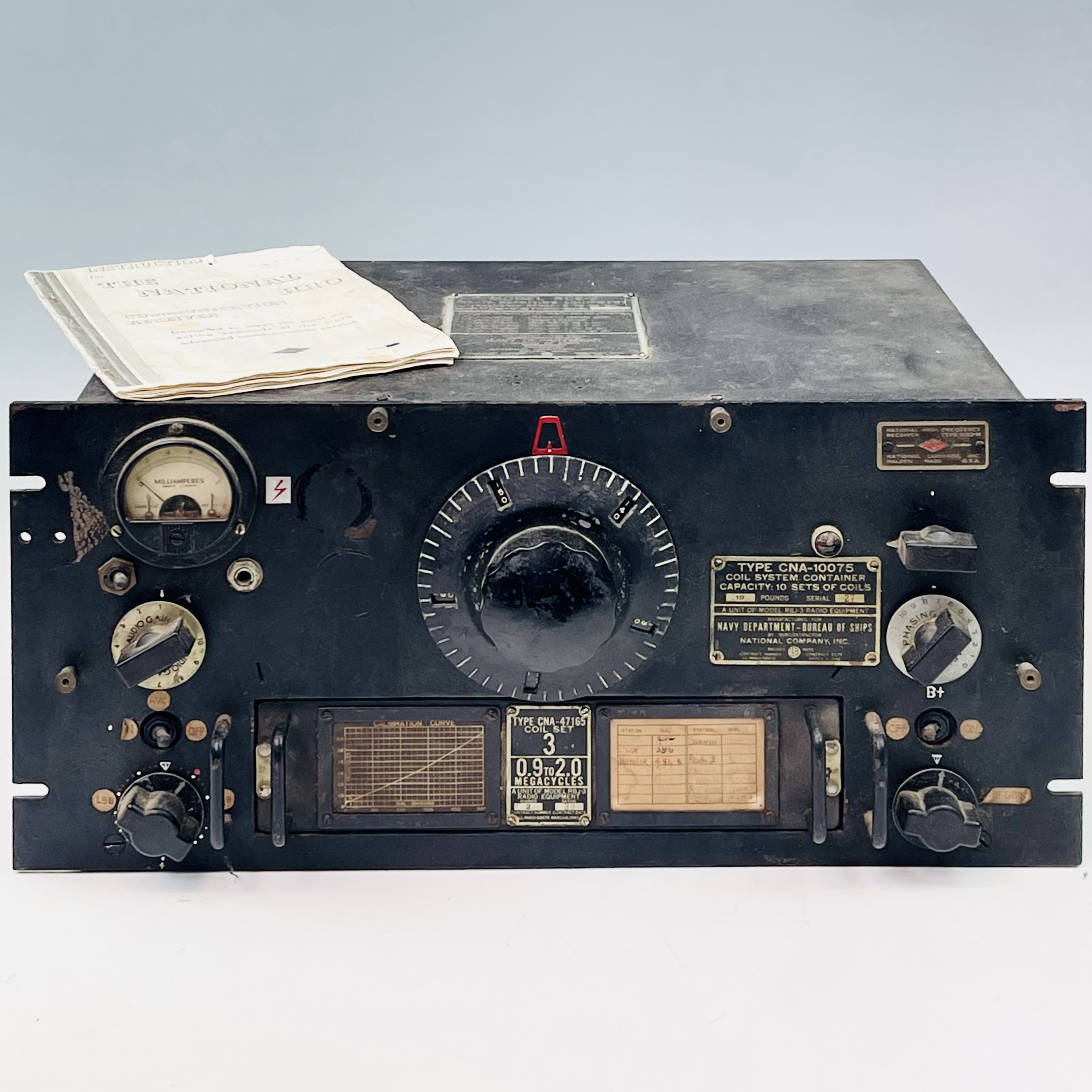 Lot 192 - The National HRO communication receiver