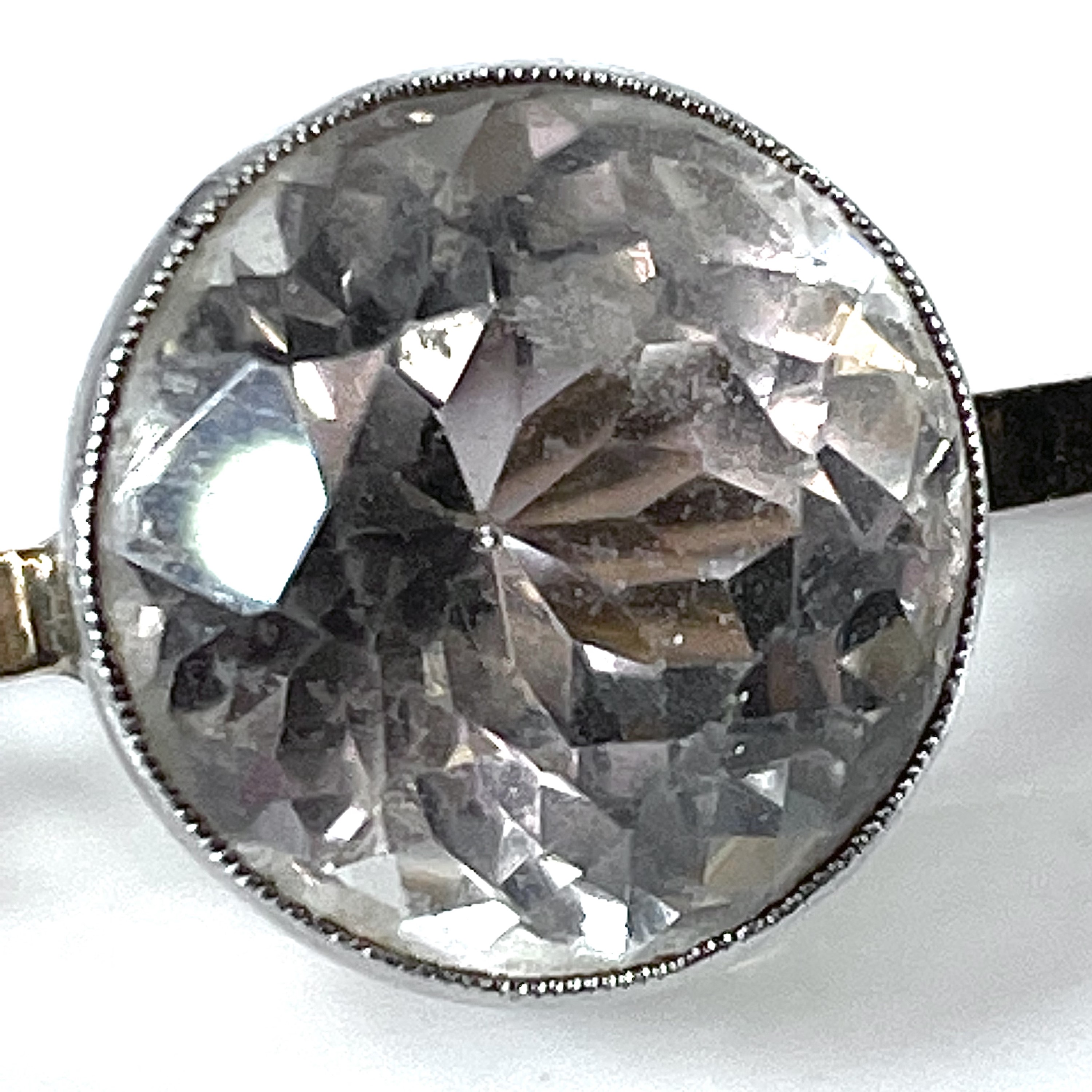 Lot 44 - A 15ct white stone set bar brooch, the round