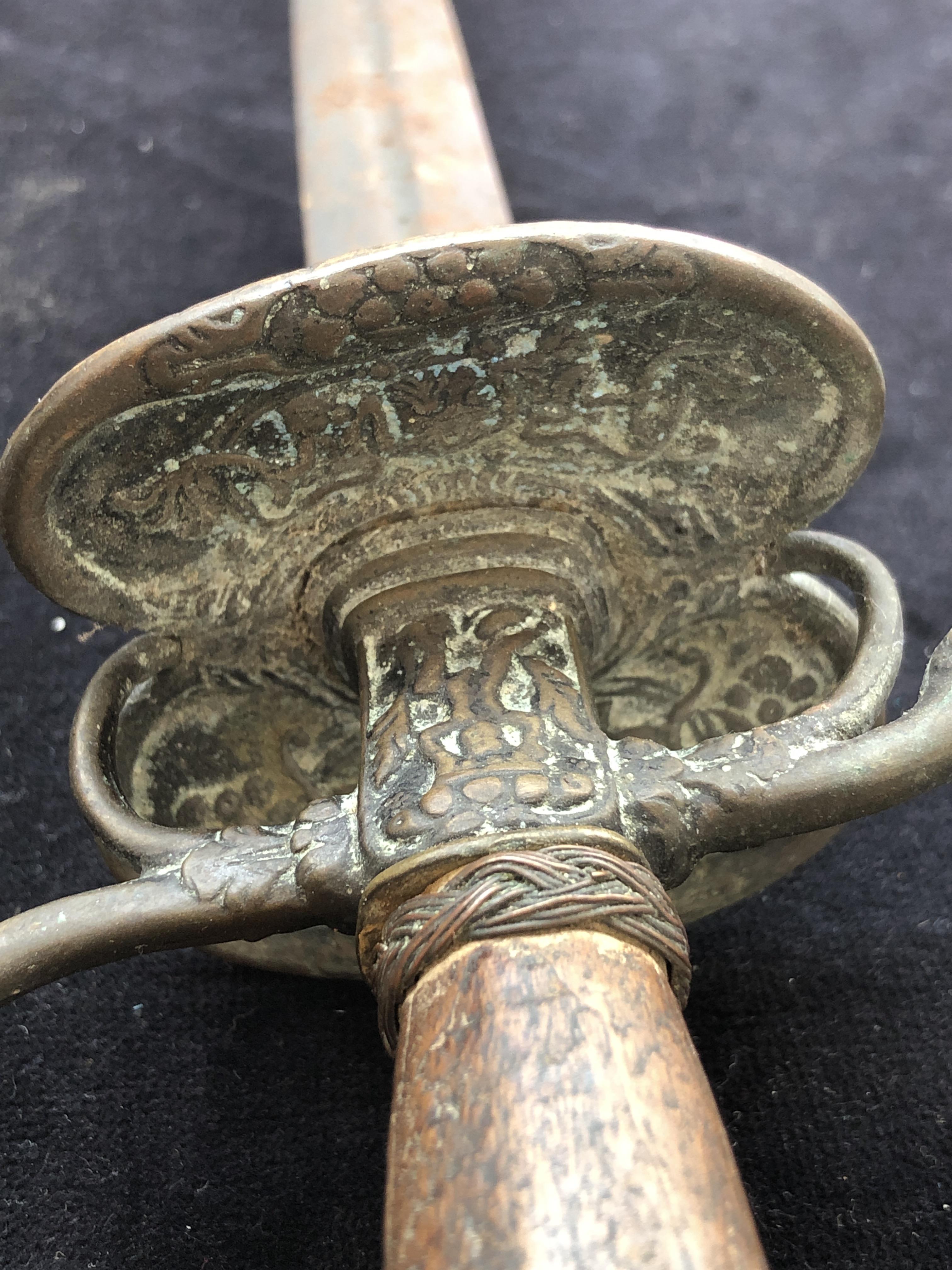 Lot 108 - An 18th century French 'Épée du Soldat'