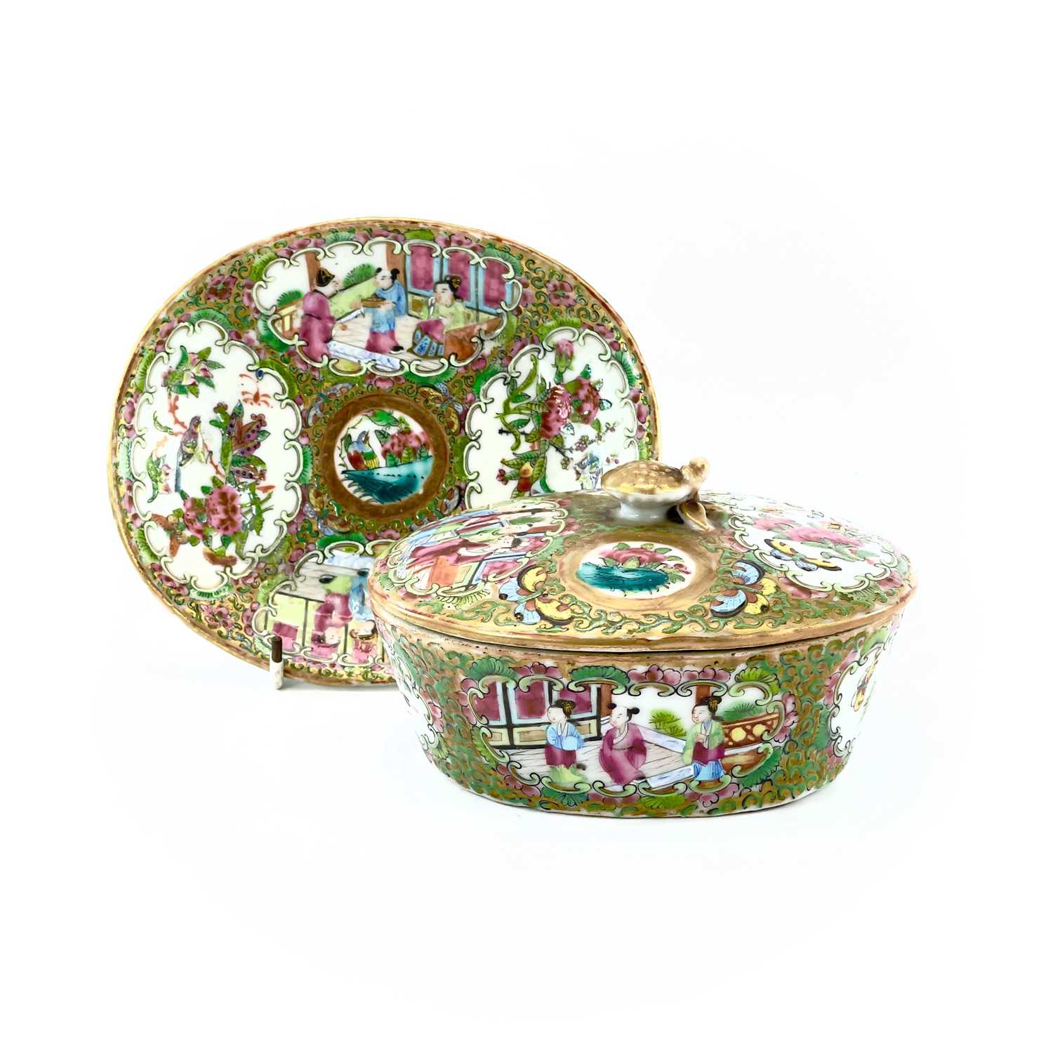 Lot 230 - A Chinese Canton porcelain oval dish and