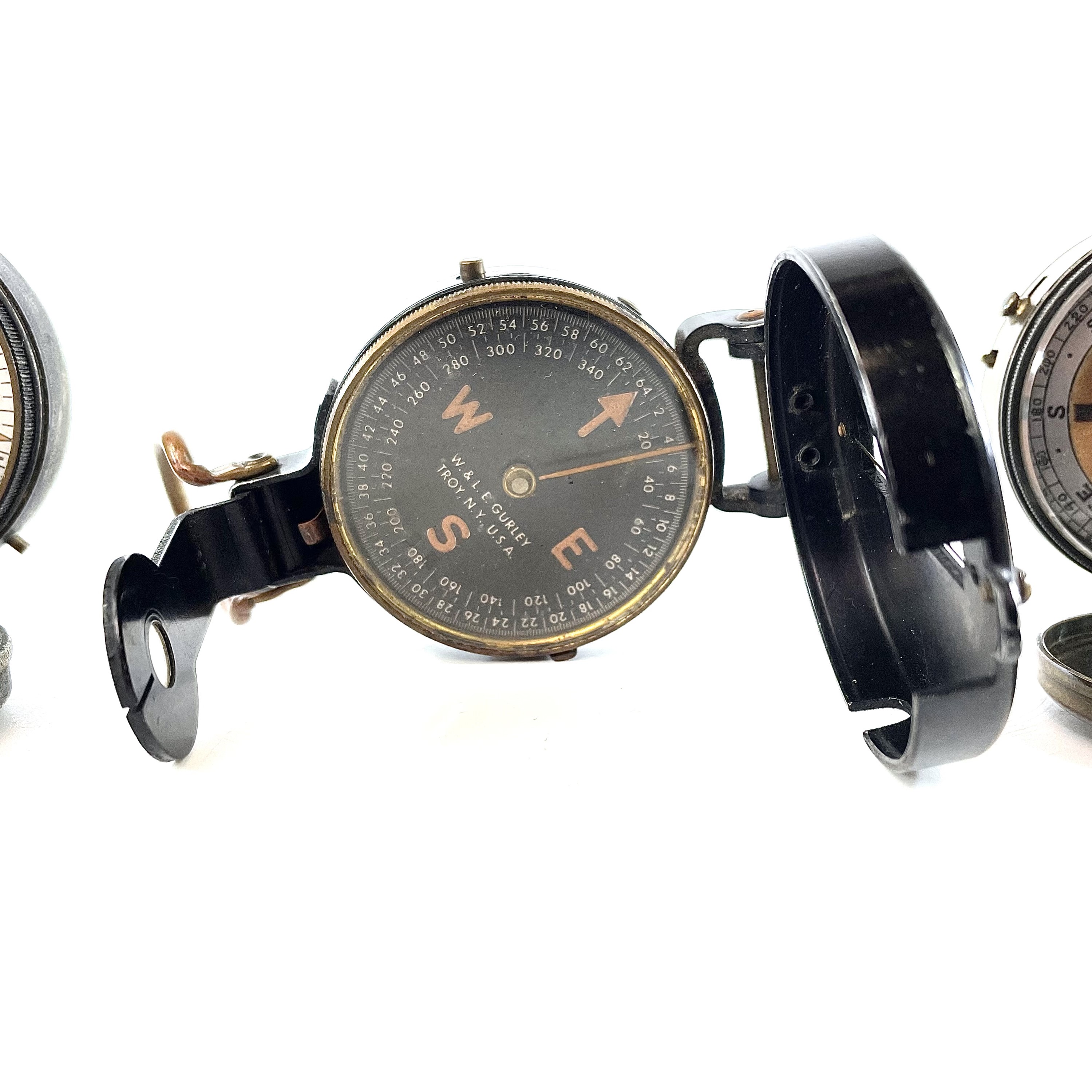 Lot 86 - An early 20th century brass marching compass,