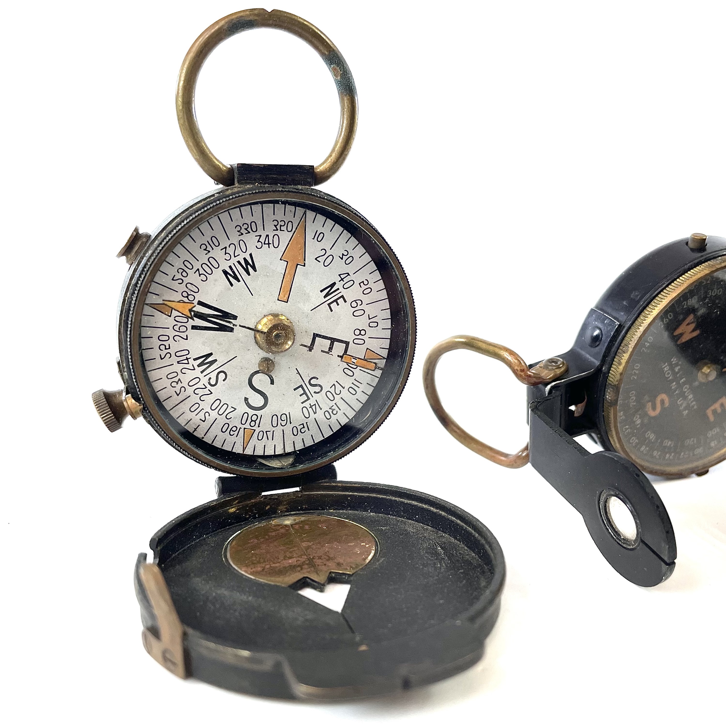 Lot 86 - An early 20th century brass marching compass,