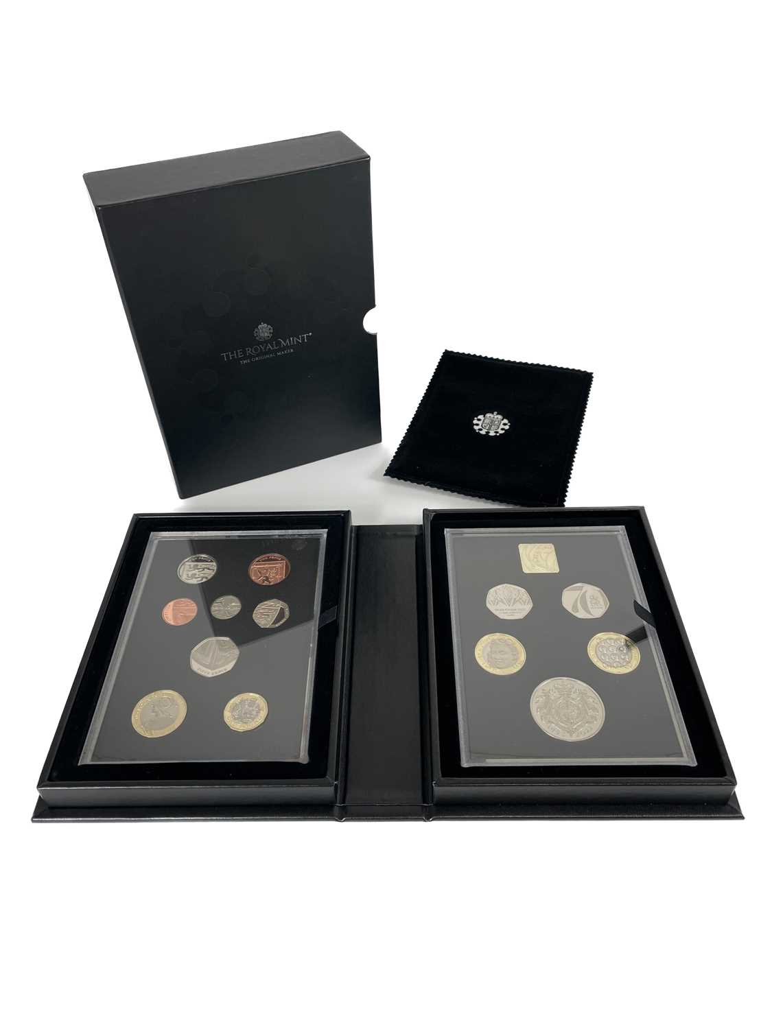 Lot 113 - Great Britain Royal Mint 2022 United Kingdom