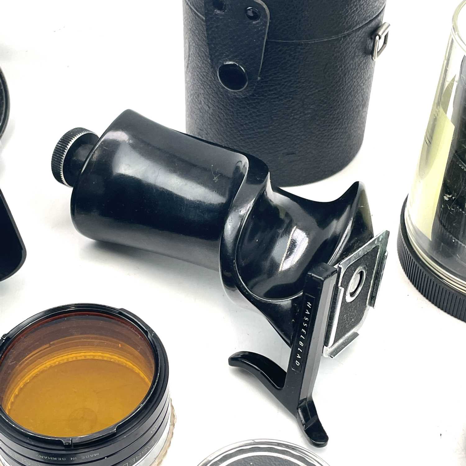 Lot 35 - A Hasselblad 500C/M 1974 serial number UI