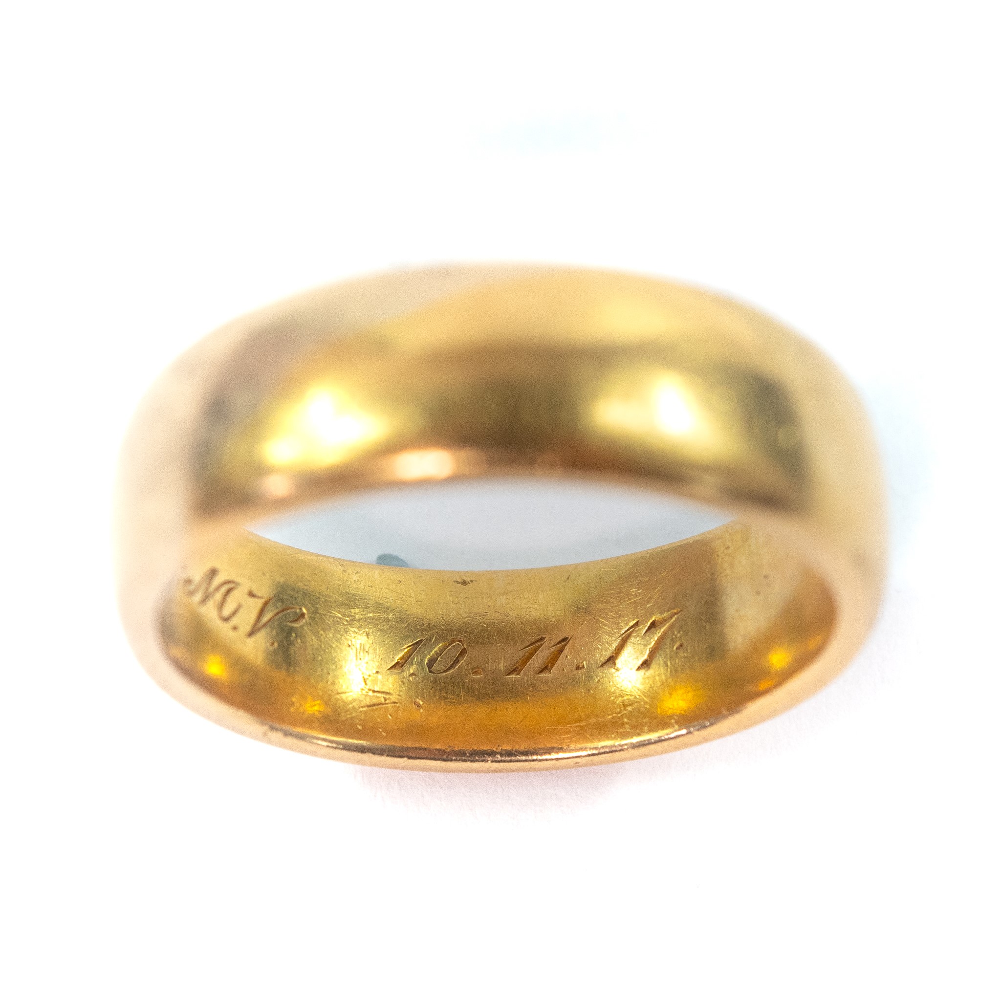 Lot 46 - A Victorian 18ct gold hallmarked gold D