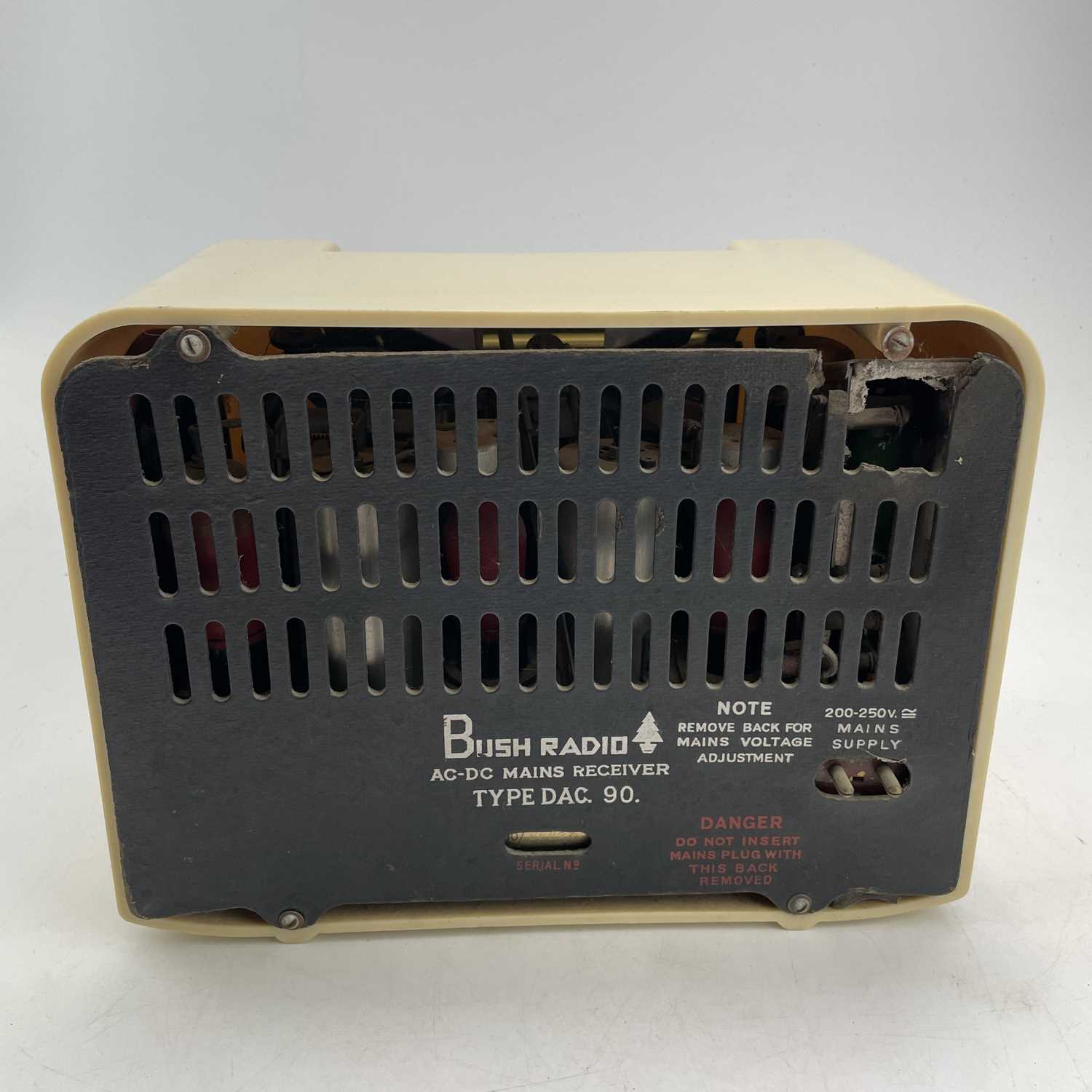Lot 158 - A Bush Type DAC 90 cream Bakelite radio.