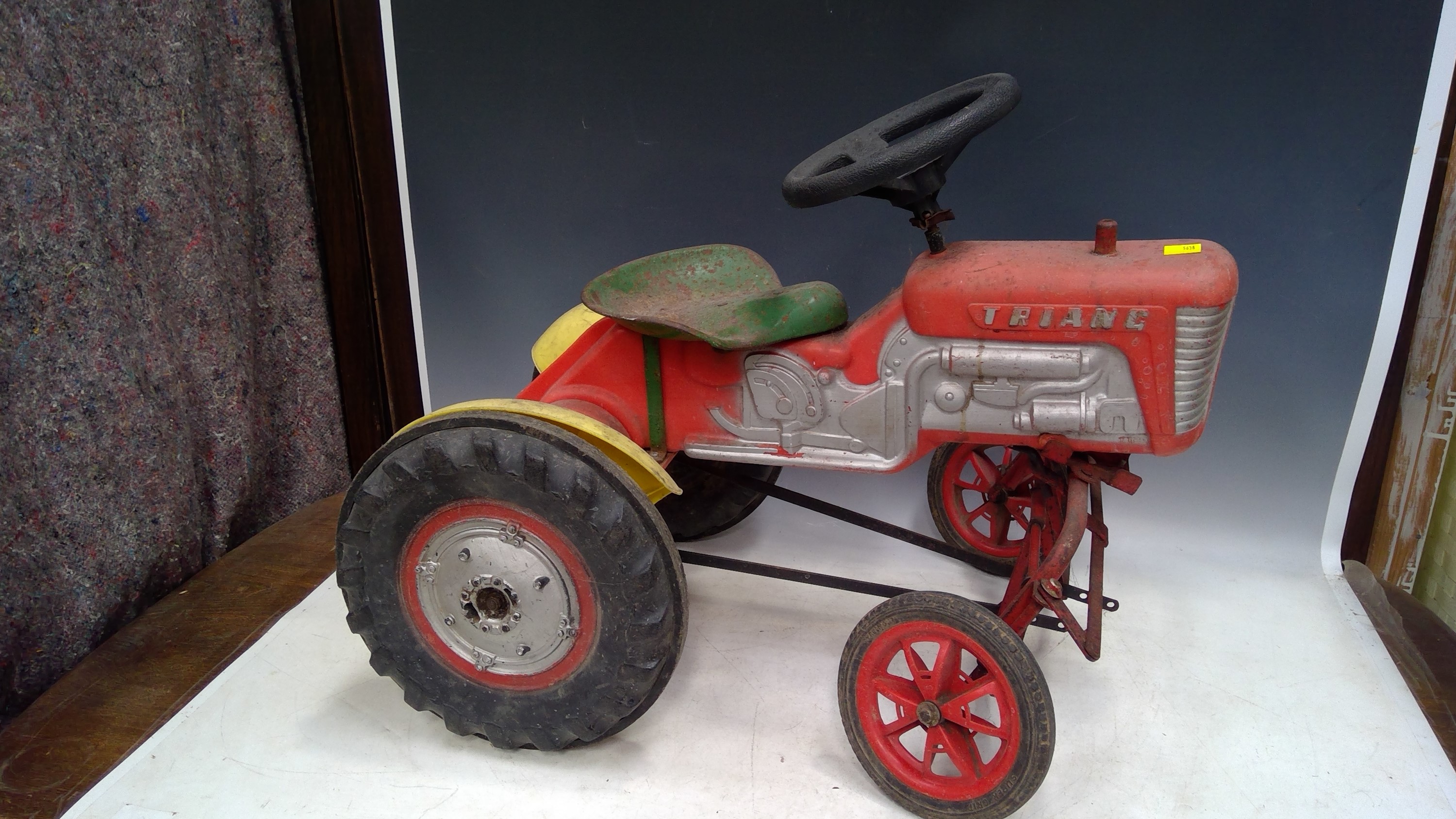 Lot 4 - TRIANG Childrens Vintage Ride on Pedal Tractor