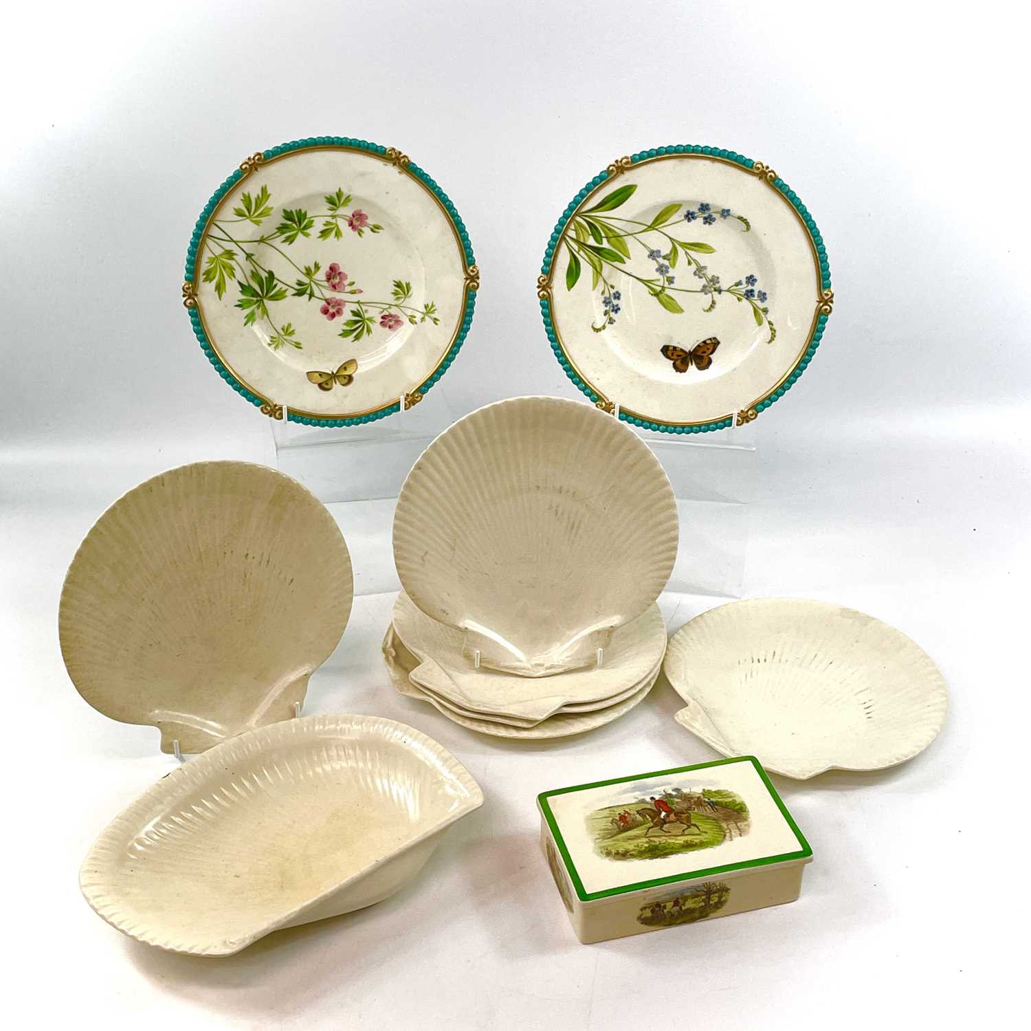Lot 938 - A pair of Victorian porcelain dessert plates,