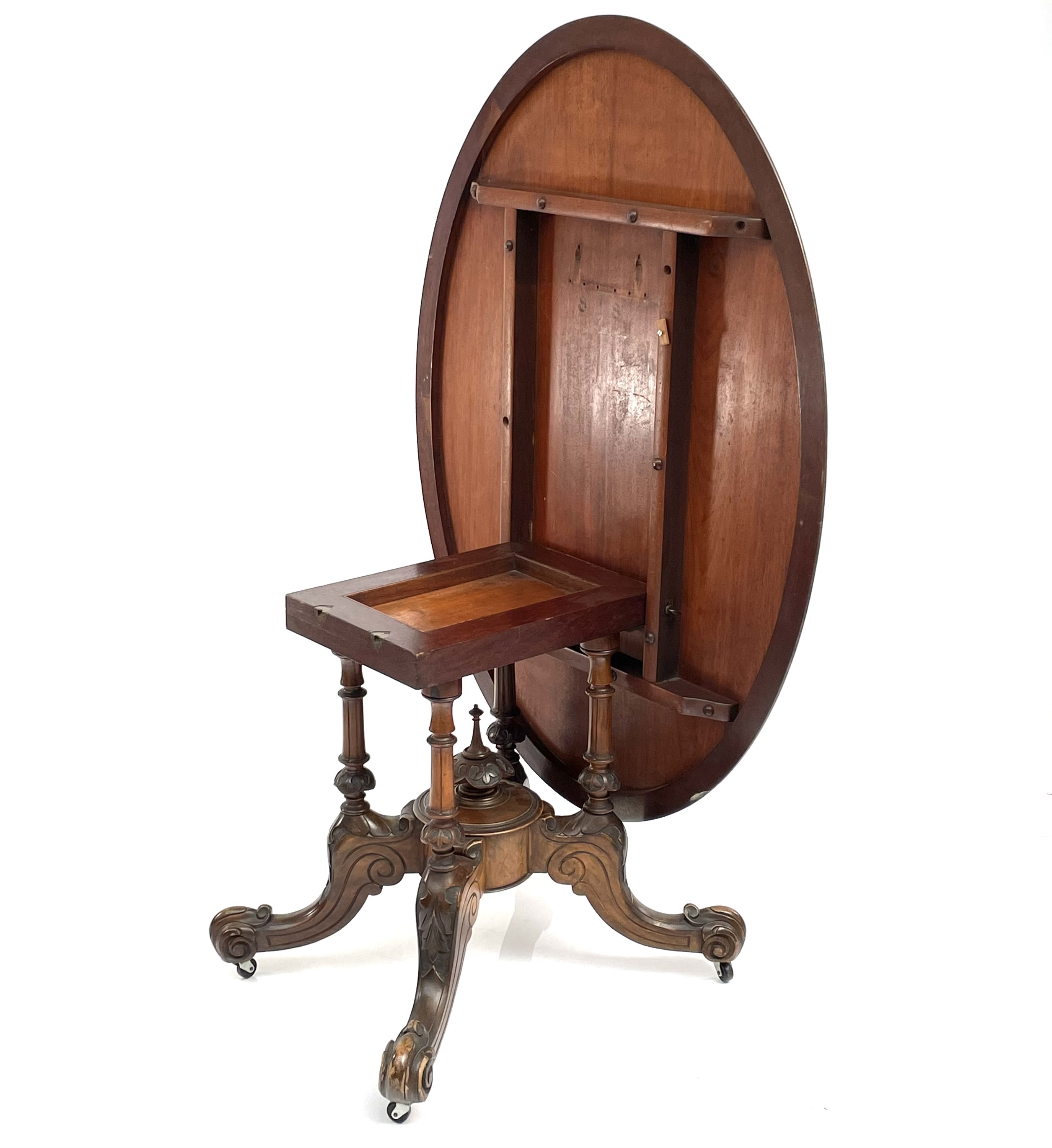 Lot 1939 - A mid Victorian walnut oval Loo table,
