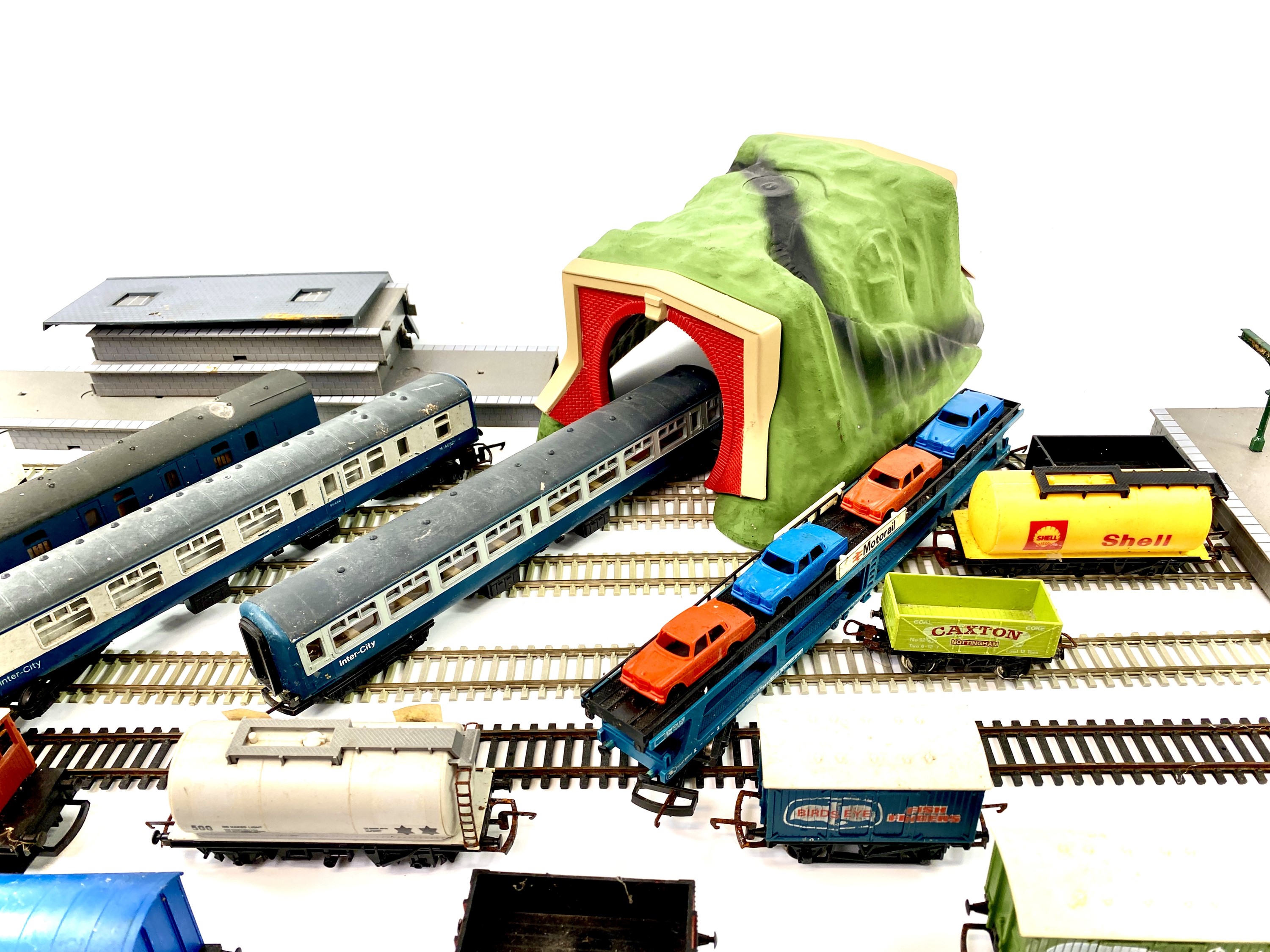 Lot 650 - Model Railways - 00 Gauge Mainly Hornby