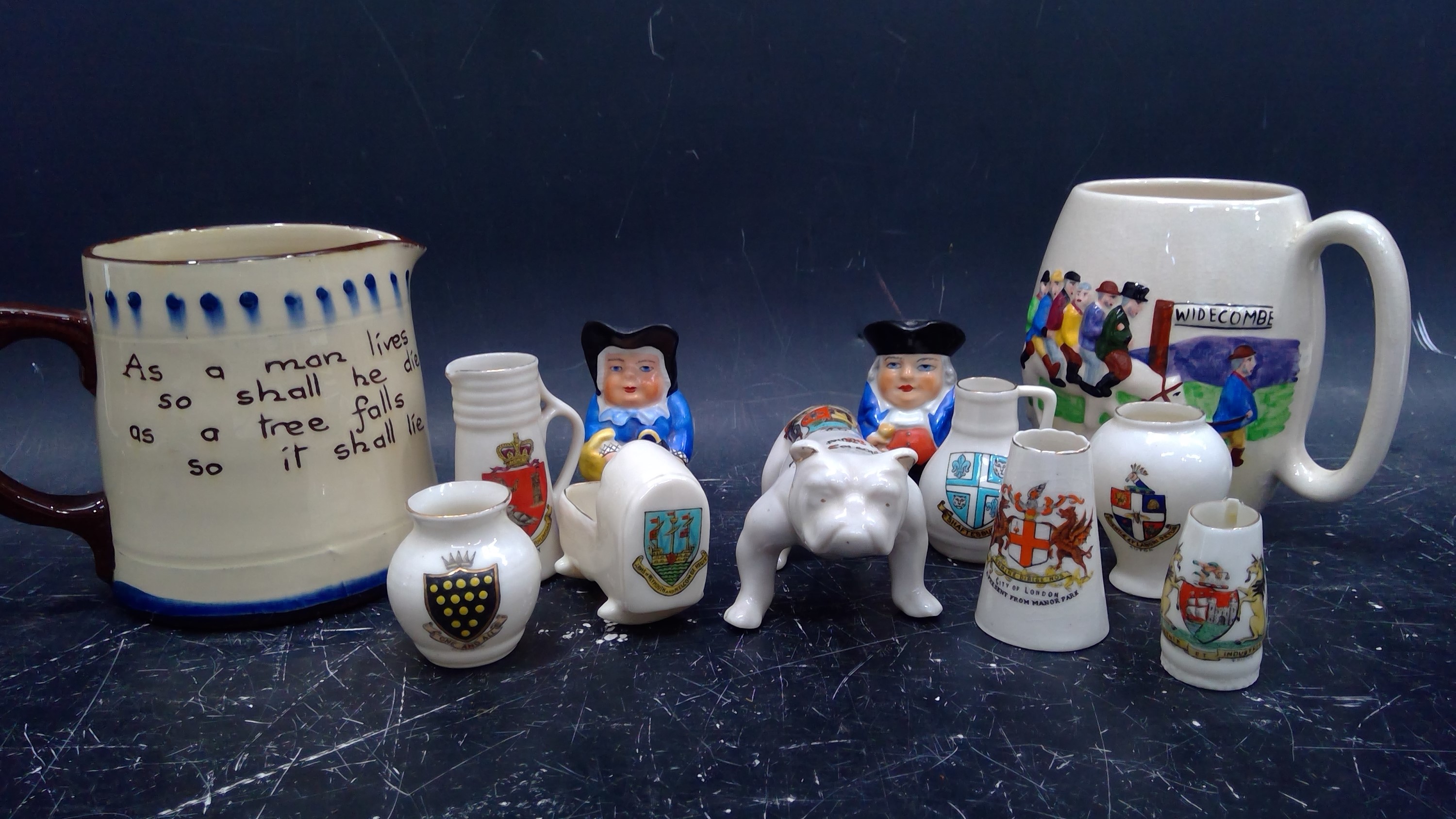 Lot 23 - A small collection of crested ware a