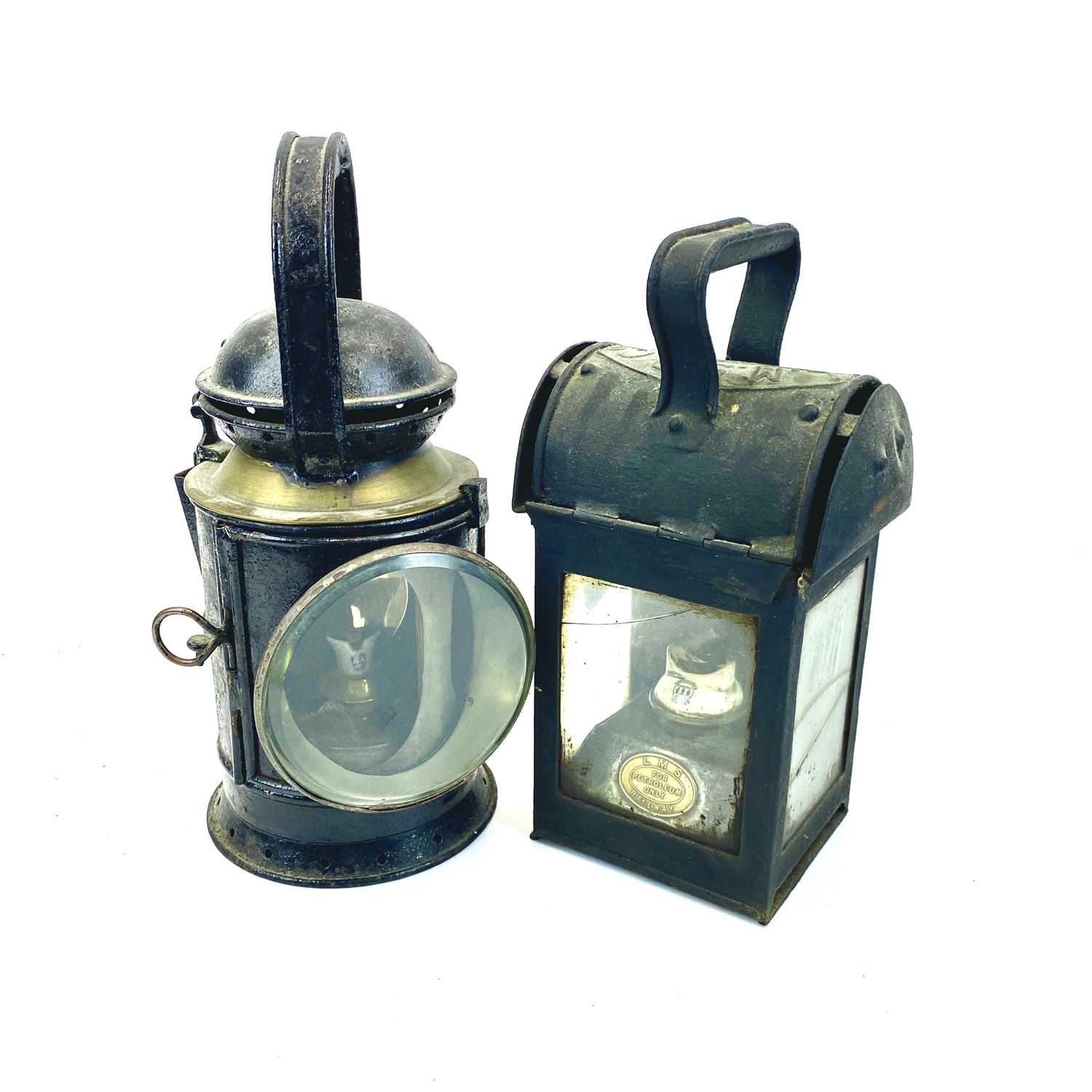 Lot 678 - Transport-Railways - Railwayana Lamps LMS