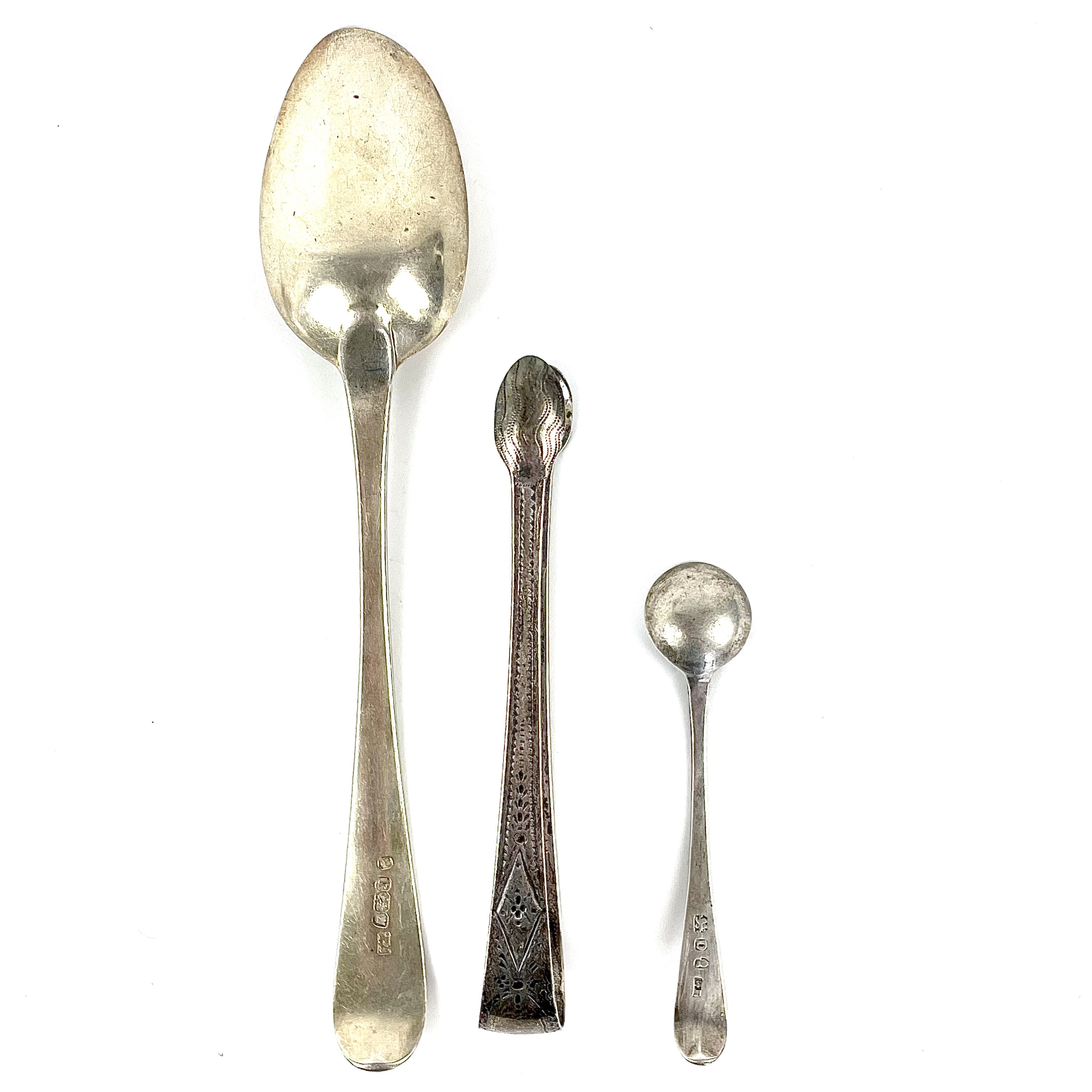 Lot 47 - A George III silver table spoon by Hester