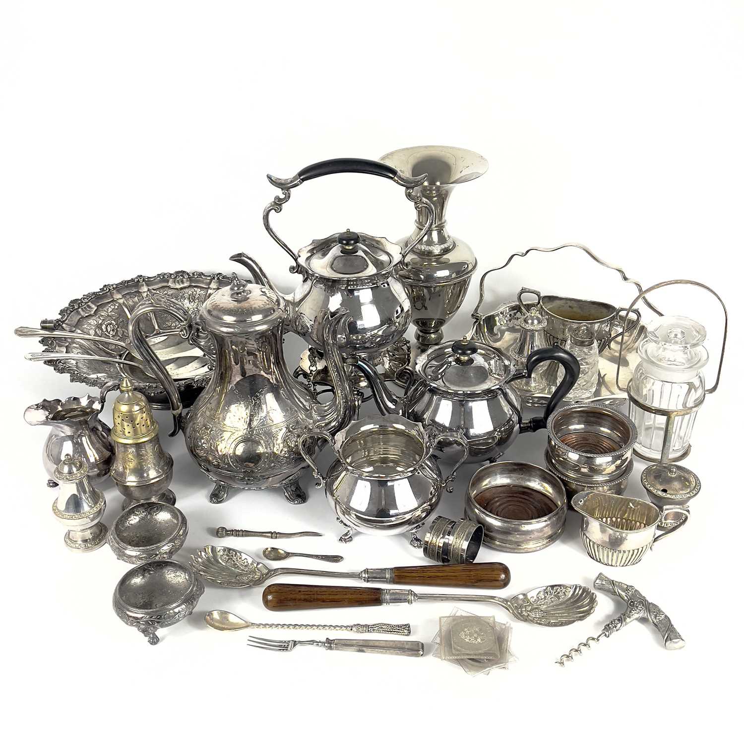 Lot 289 - Silver plated wares.