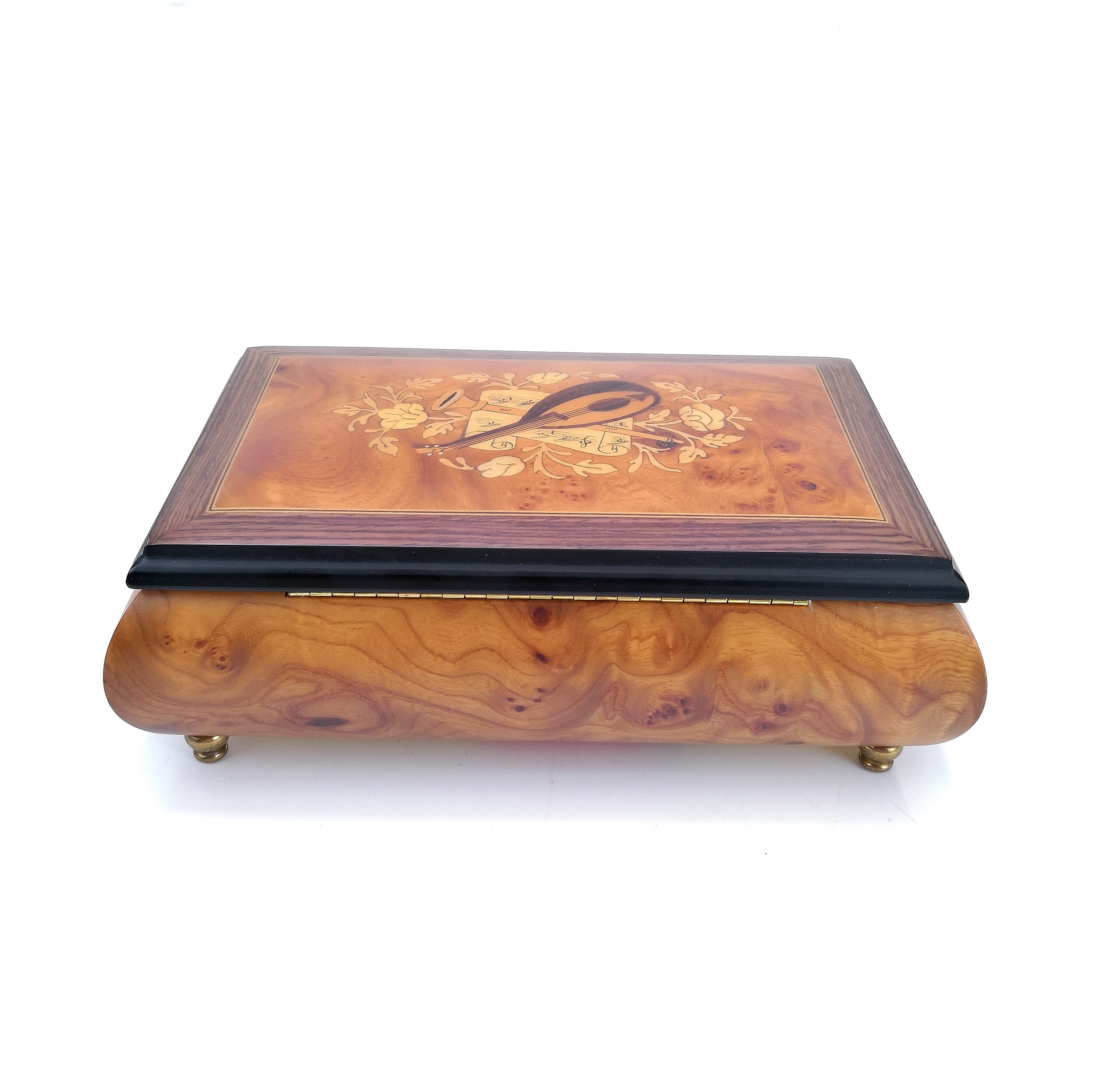 Lot 47 - A Swiss Reuge Romance musical jewellery box.