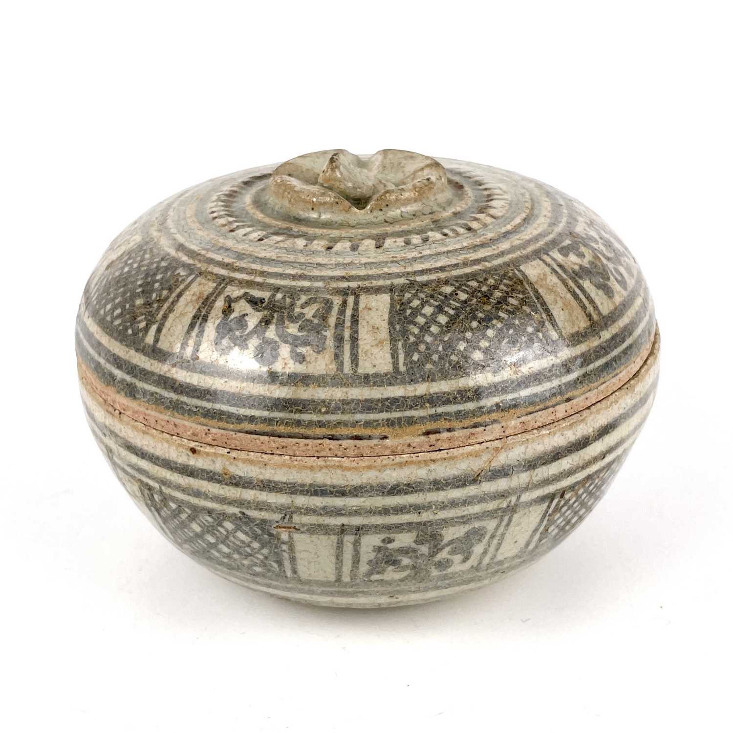 Lot 430 - A Chinese pottery bowl and cover, Ming